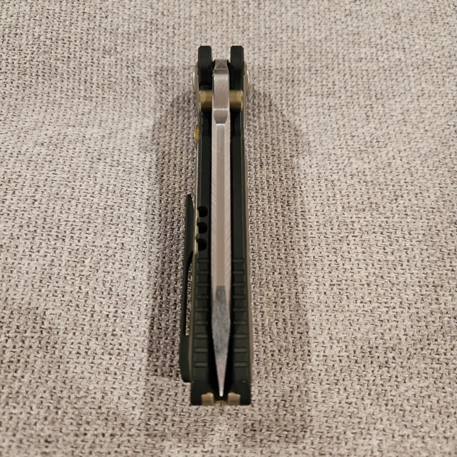 Bladebinge - Maxace Hephaestus CPM 3V folding knife, Golden TC4