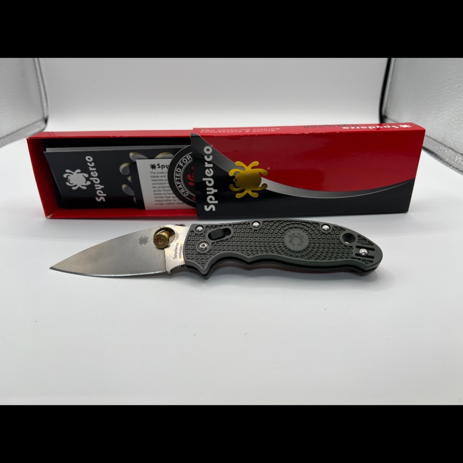 Bladebinge - Spyderco Manix 2 Lightweight Folding Knife 3.37" Maxamet Satin
