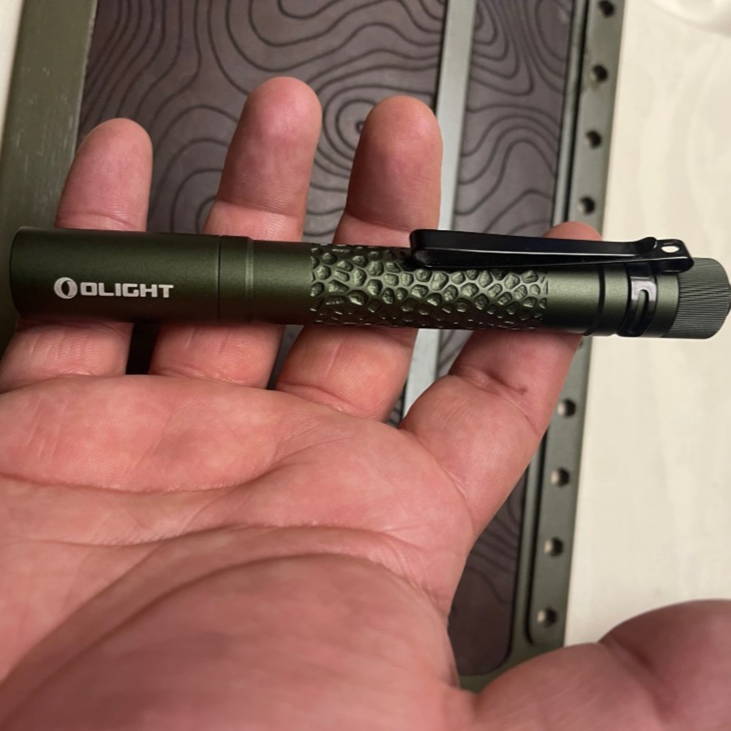 Bladebinge - OLIGHT I5T Plus OD Green - 550 Lumens EDC Flashlight, Pebble Pattern Pocket ...