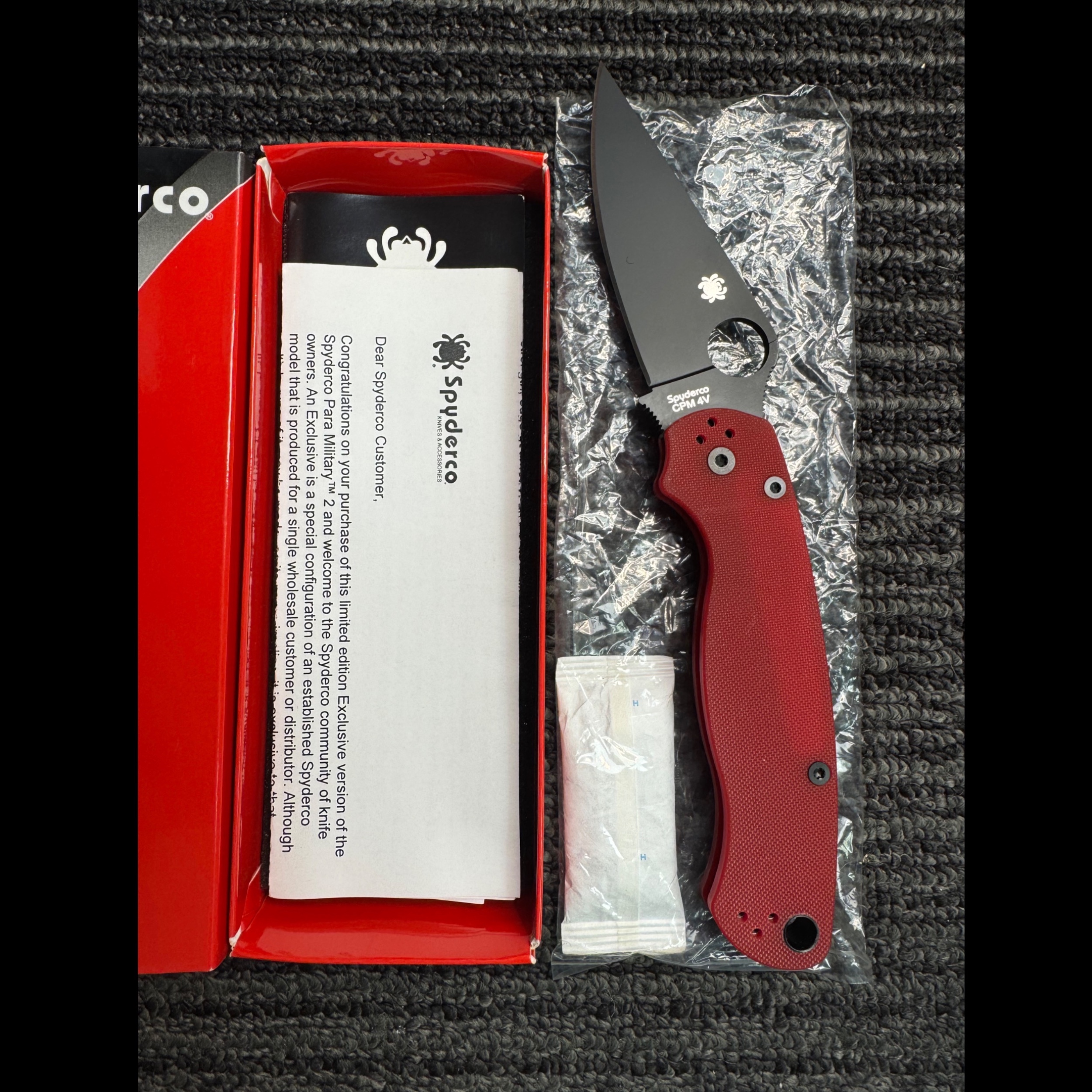 Bladebinge - SPYDERCO ST. NICK'S KNIVES EXCLUSIVE - PARAMILITARY 2 ...