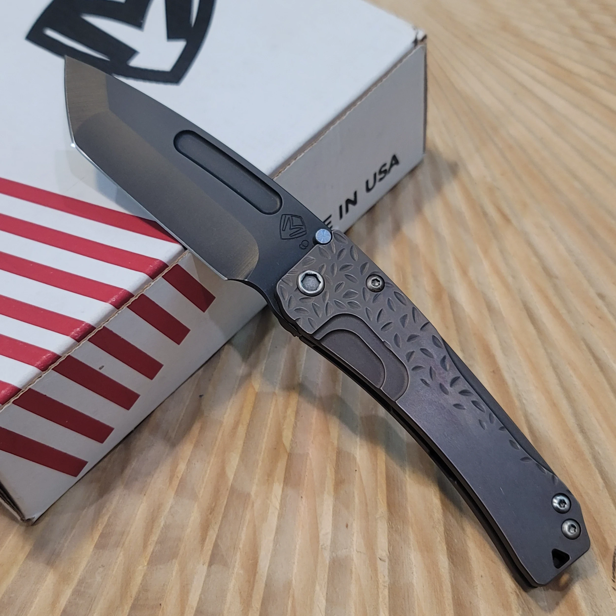 Bladebinge - Medford Slim Midi Tanto PVD S90V, Falling Leaf Bronze Titanium