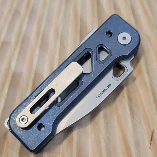 Bladebinge - WE Knives Tyro 20CV / Blue Skeletonized Ti, SNECK super lock
