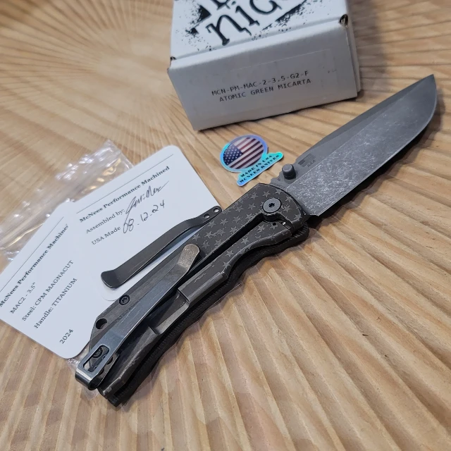 Bladebinge - Mcnees PM Mac 2 3.5 G2 F Atomic Green Micarta / USA Flag + LNW