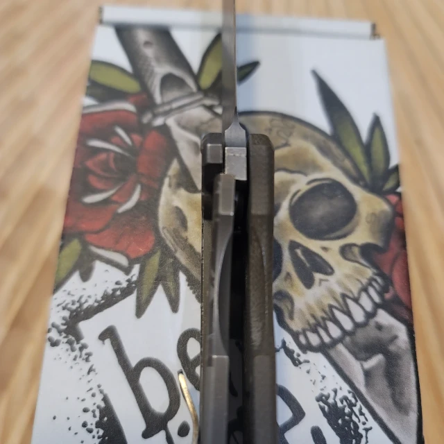 Bladebinge - Mcnees PM Mac 2 3.5 G2 F Atomic Green Micarta / USA Flag + LNW