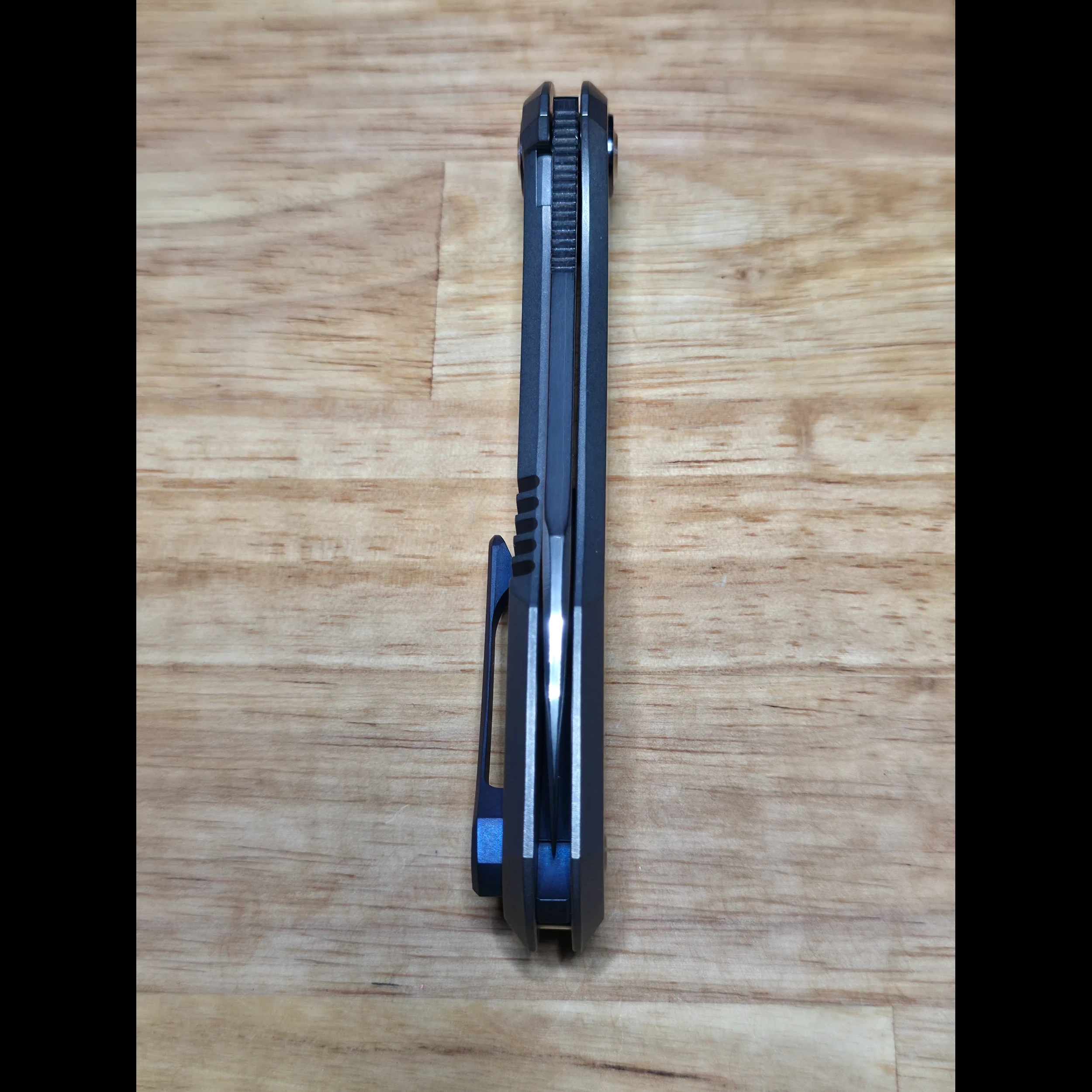 Bladebinge - Alexander Cherburkov - Russian. Custom Flipper Knife ...