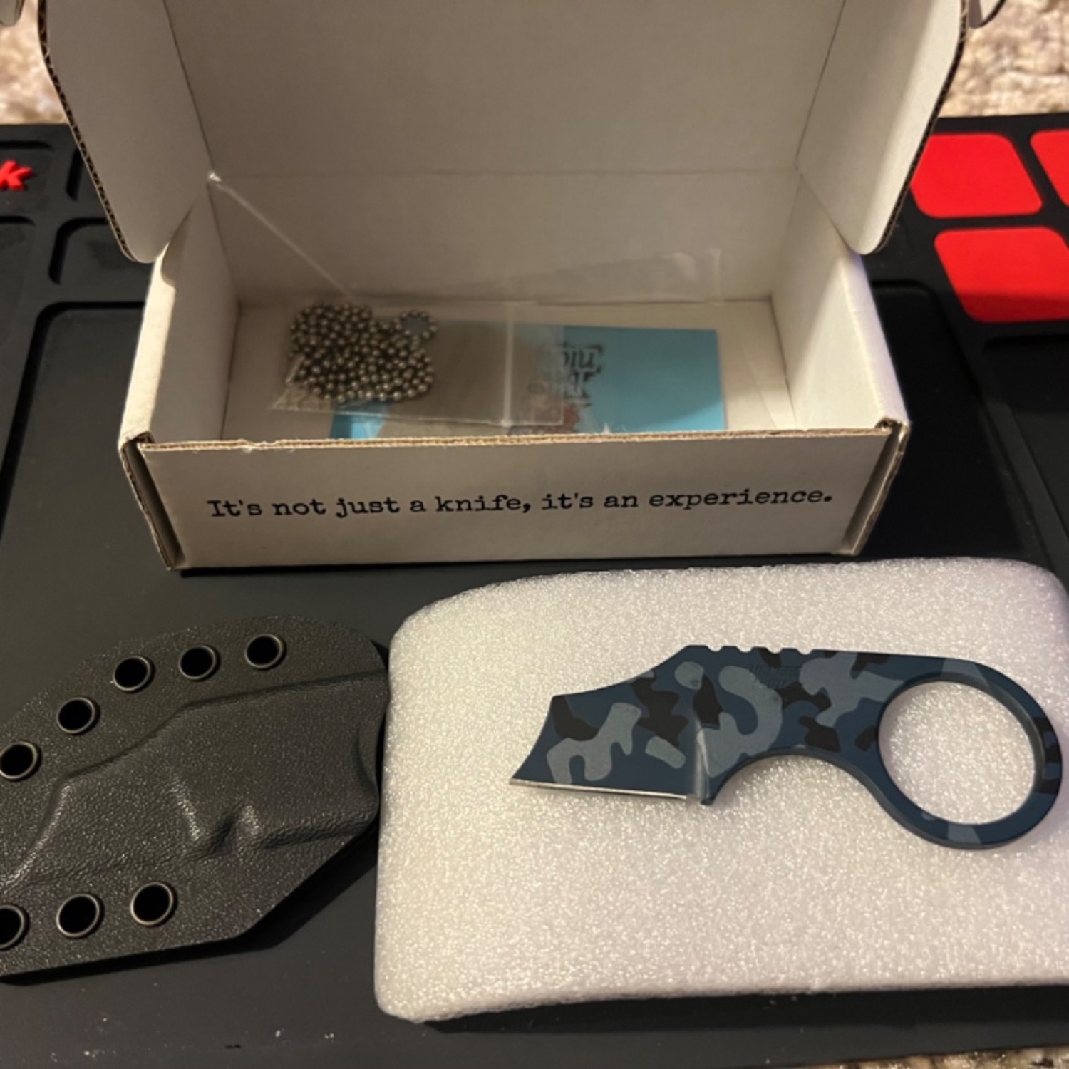 Bladebinge - McNees Custom Knives PM Bee Necker Fixed Blade Urban Camo ...