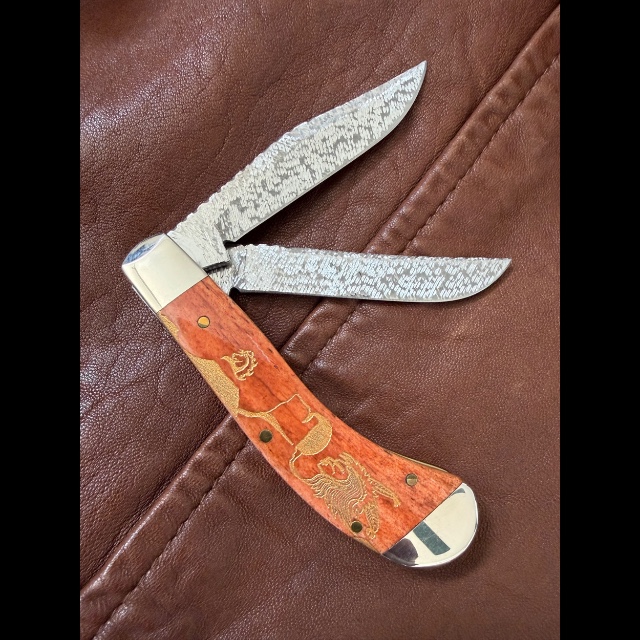 Bladebinge - Case XX David Yellowhorse Grizzly Hammered Chestnut ...