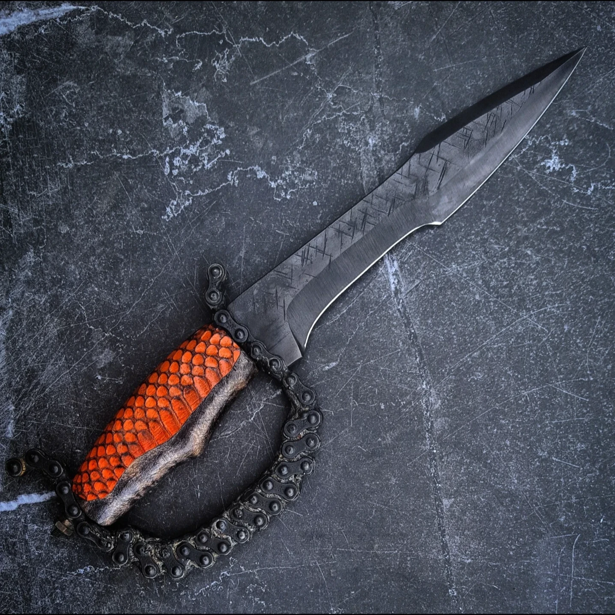 Bladebinge - Knuckle guard knife