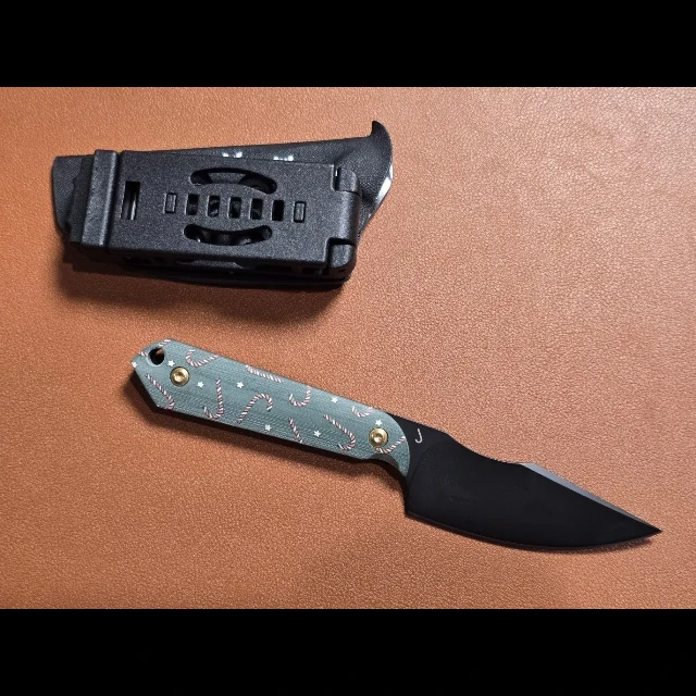 Bladebinge - Kizer Knives Christmas Mini Harpoon AEB-L Black PVD G10 ...