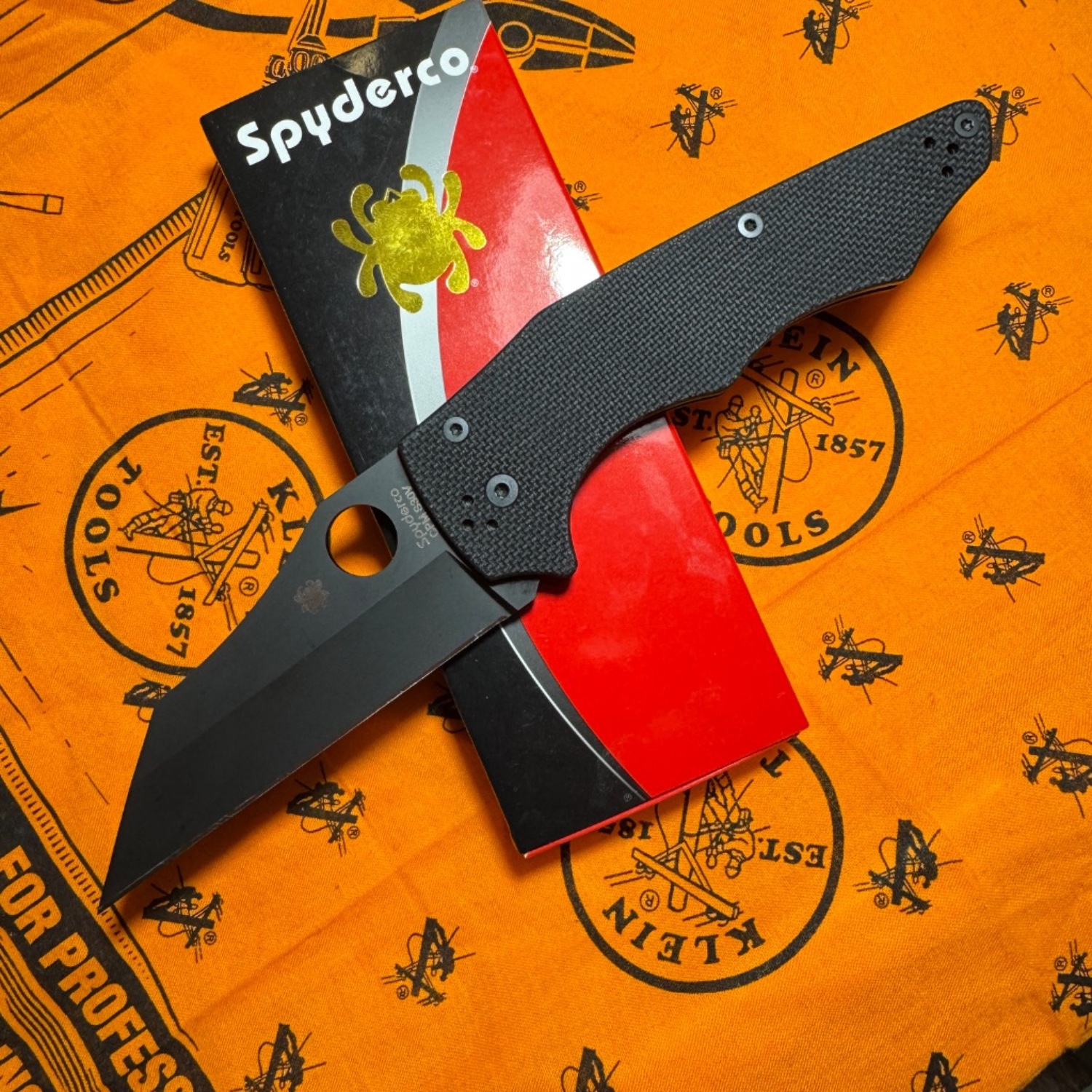 Bladebinge - Spyderco YoJumbo Blackout Folding Knife 3.98" S30V Black ...