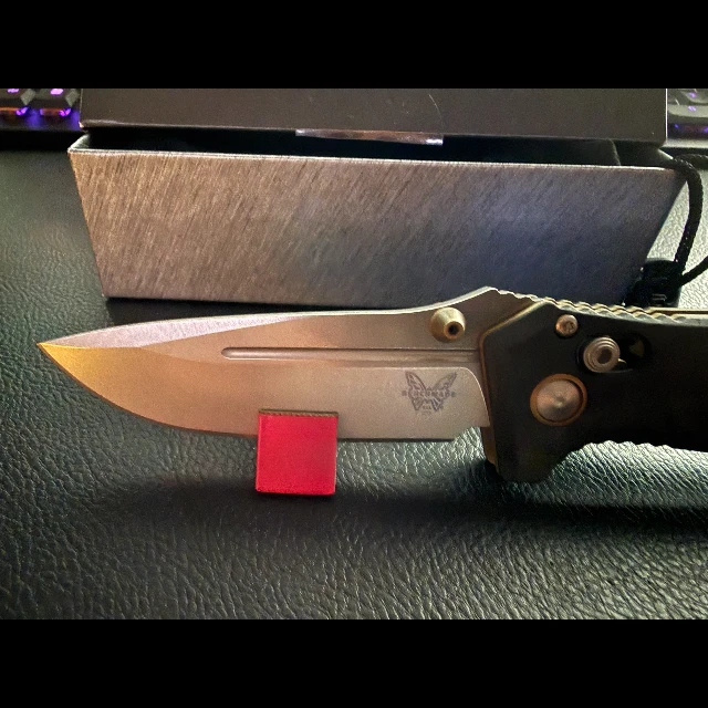 Bladebinge - Benchmade Mini Adamas Pocketknife - Marbled Carbon Fiber ...