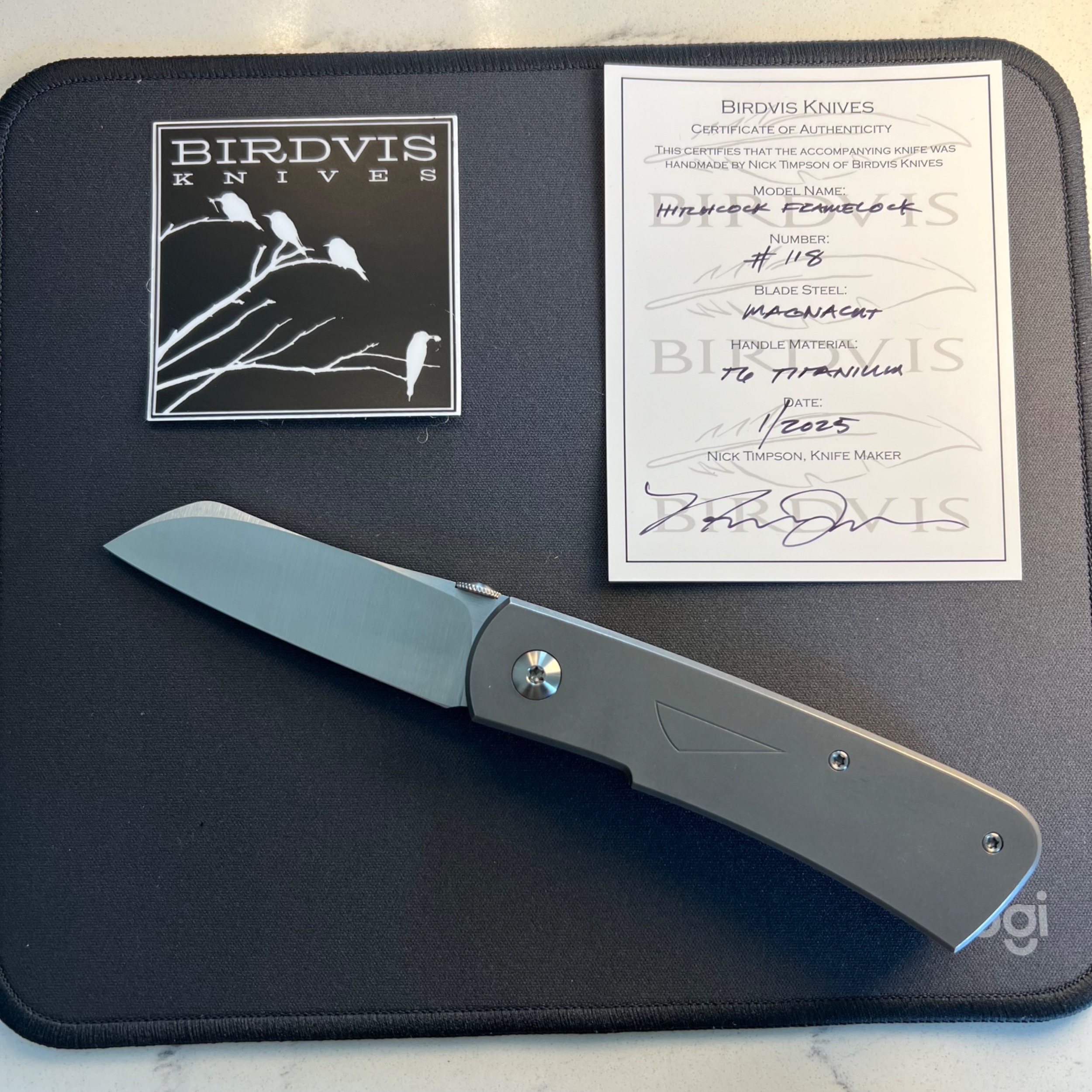 Bladebinge - Birdvis Knives | Hitchcock Framelock | Magnacut