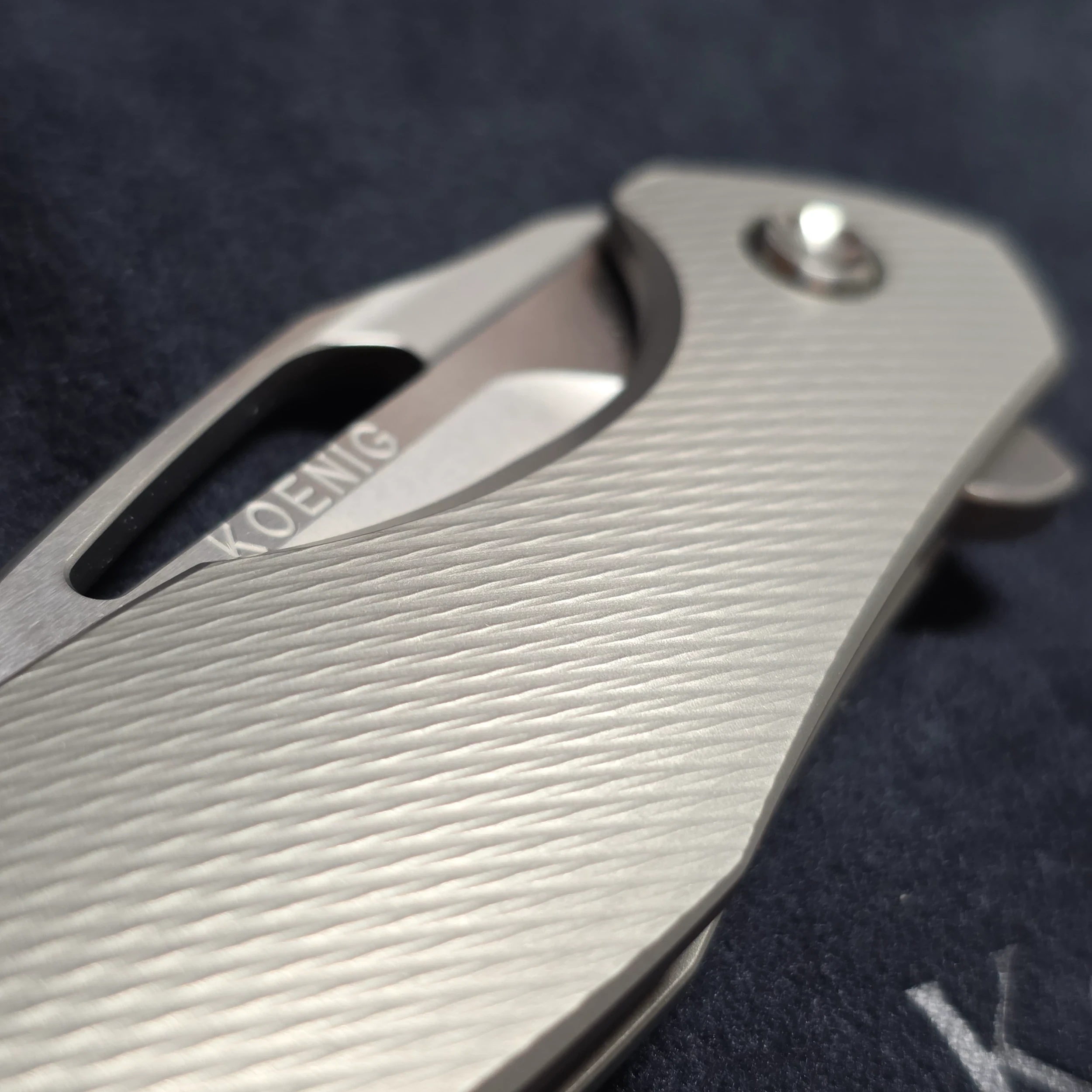Bladebinge - Koenig Mini Arius Corda Milled Titanium