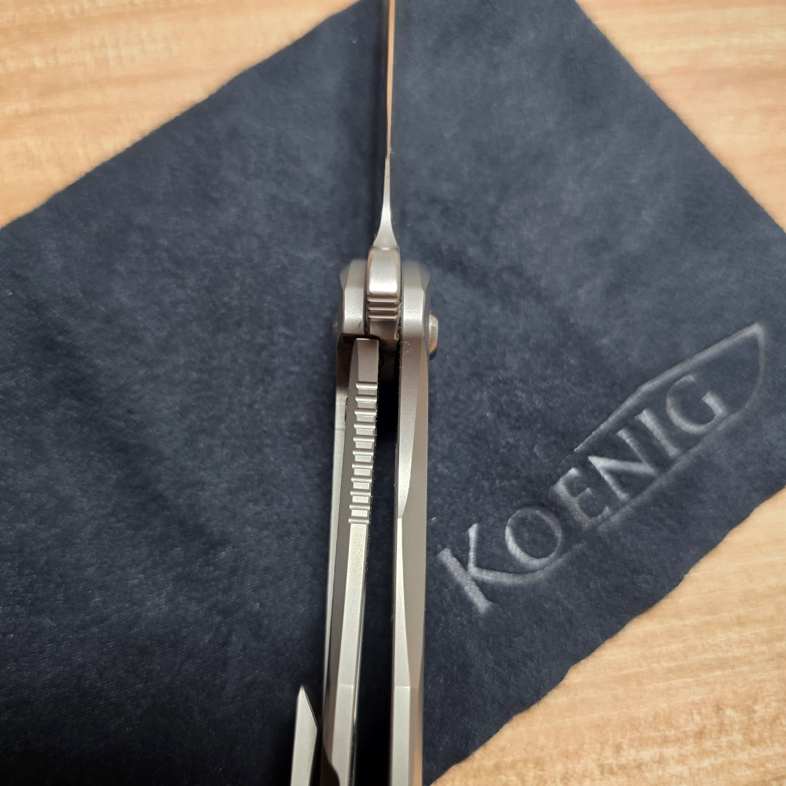 Bladebinge - Koenig Mini Arius Corda Milled Titanium