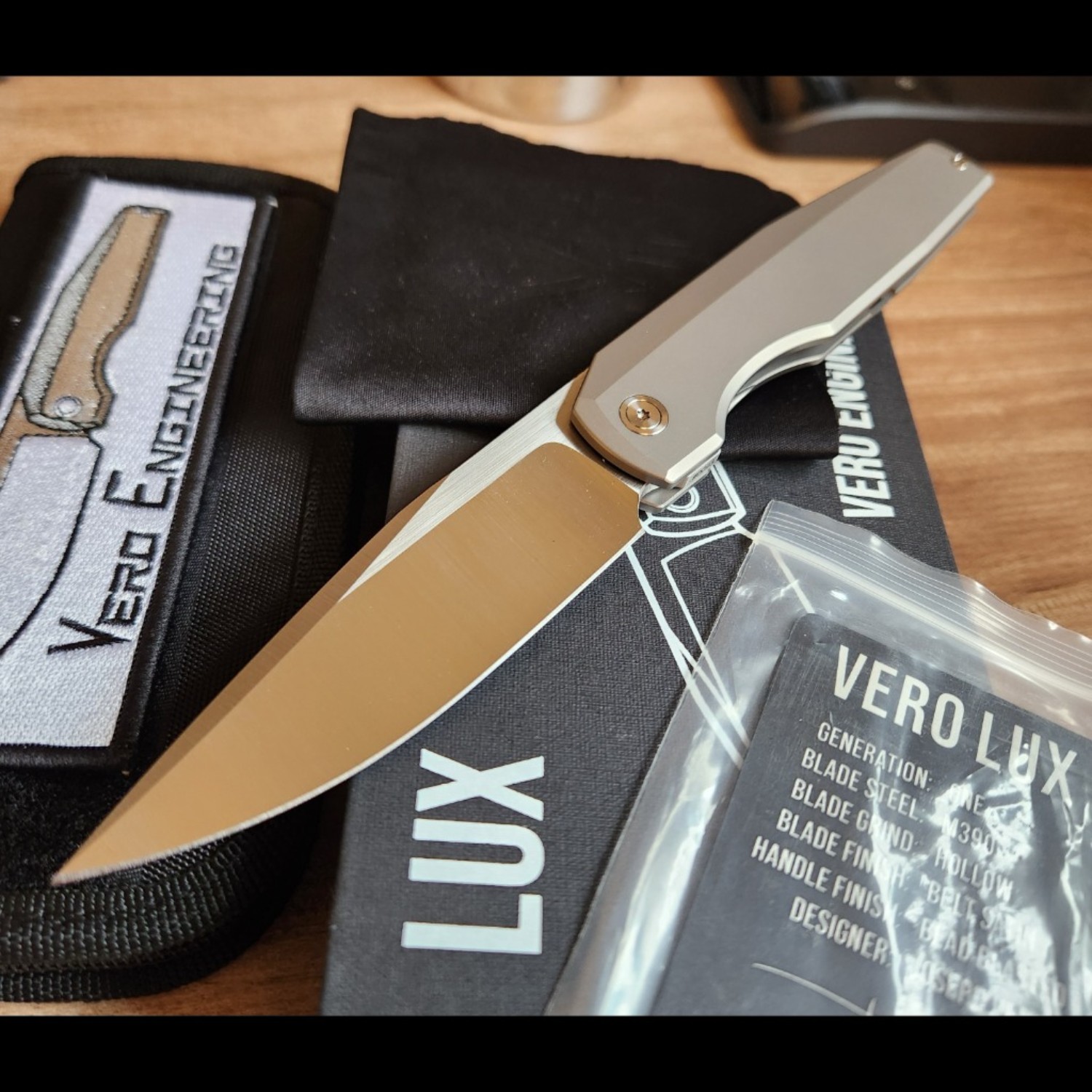Bladebinge - Vero LUX Belt Satin Ti Frame lock