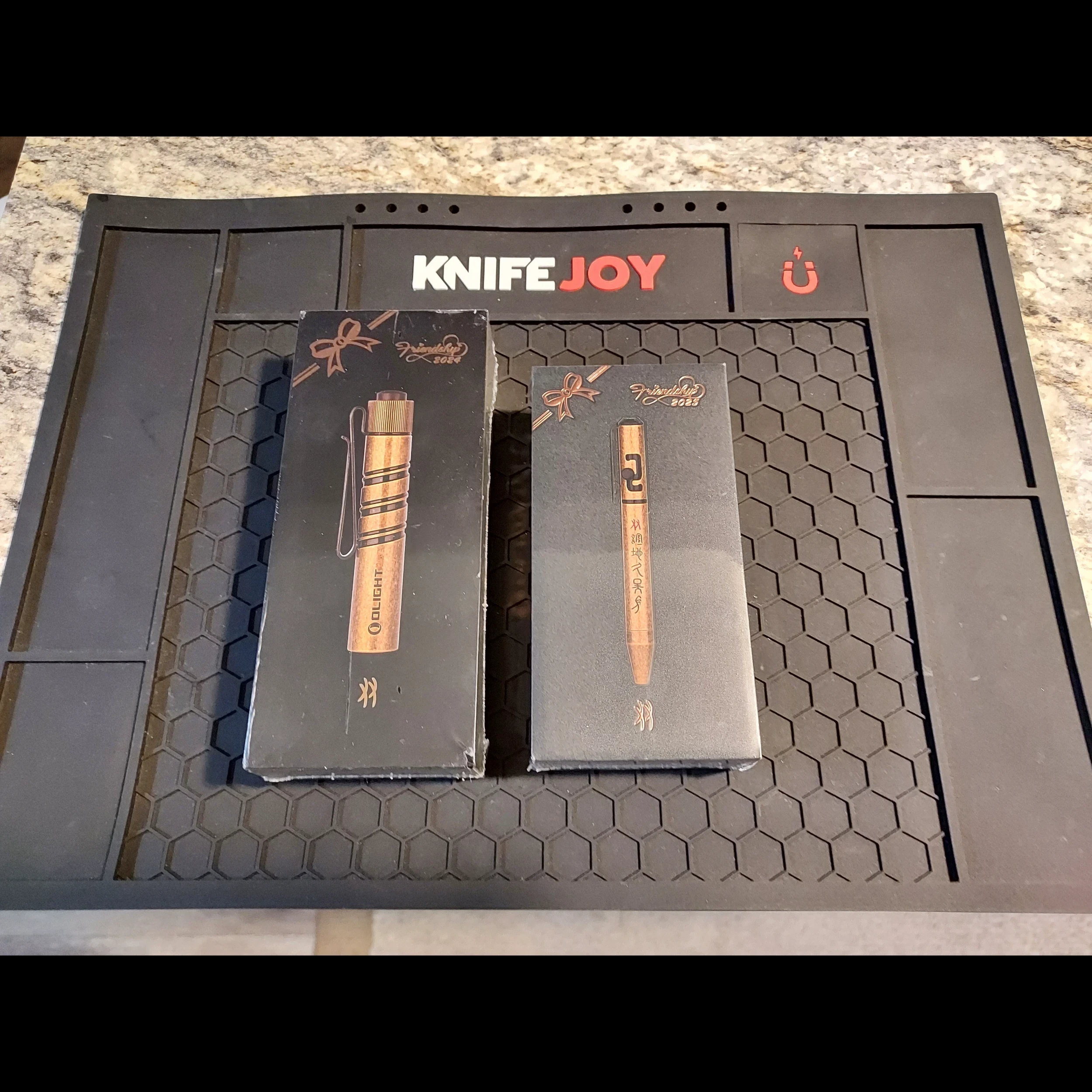 Bladebinge - OLIGHT BRASS FRIENDSHIP BUNDLE