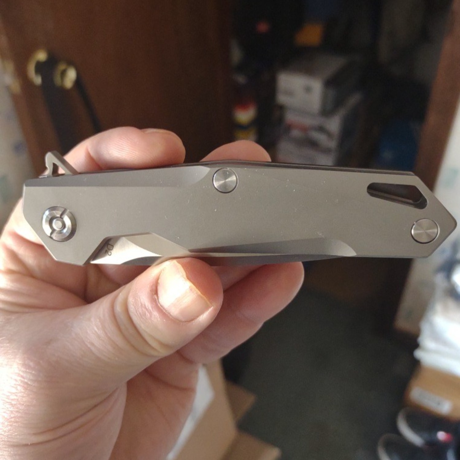 Bladebinge - Twosun tS21 pocket knife,D2 steel,titanium handle with a ...