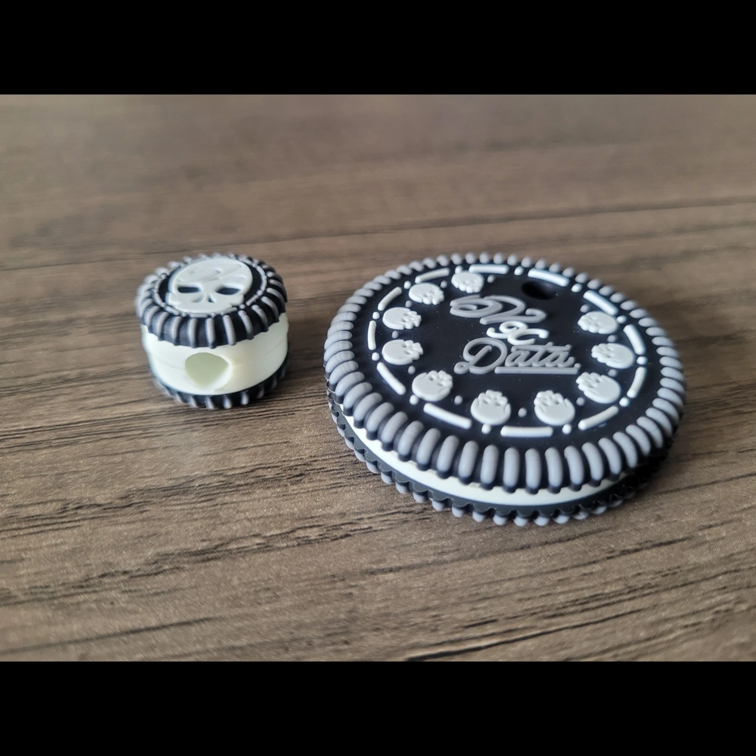 Bladebinge - NEW! Death Cookie Set! Data Crew x 52 Graves Collab SOLD OUT!