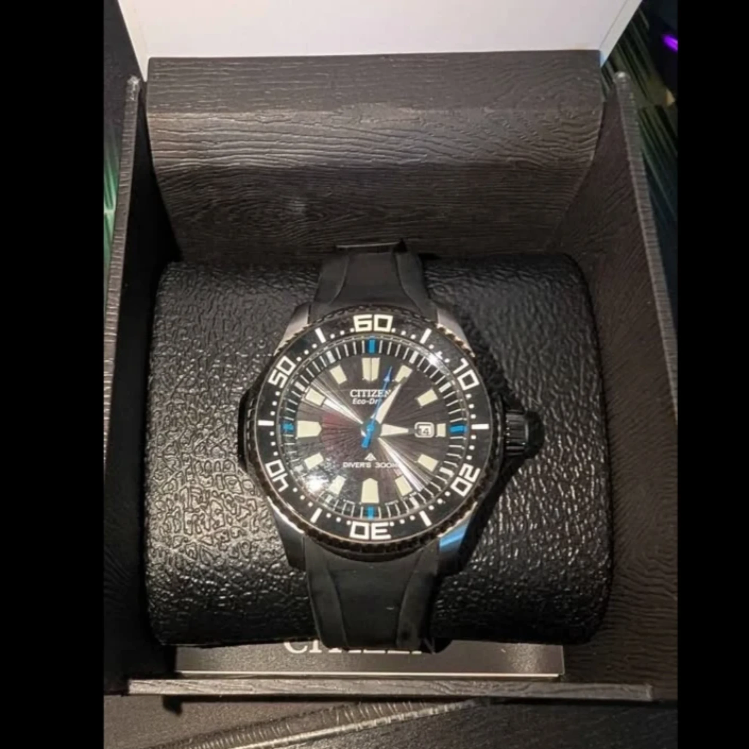 Bladebinge - Citizen Promaster Diver 300 Meters Eco-Drive Men's Watch ...