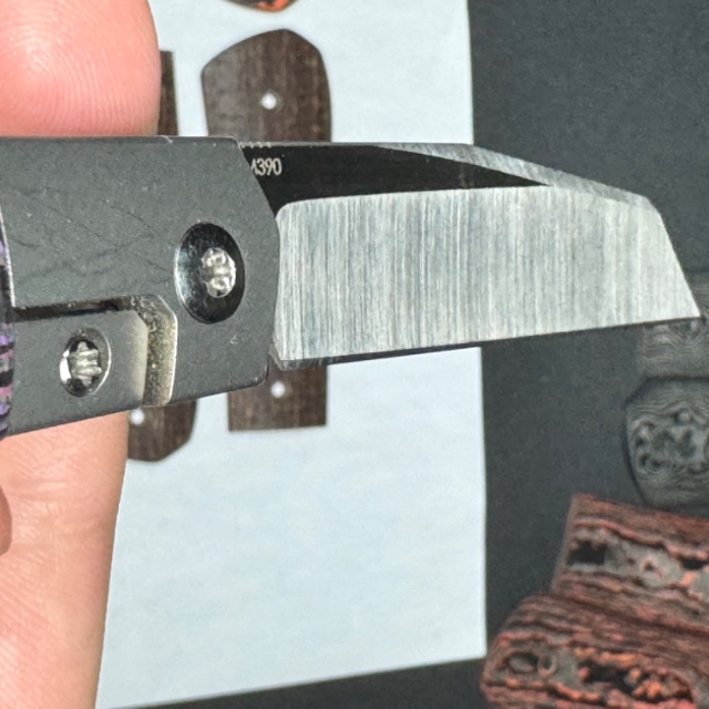 Bladebinge - Peña x Series Raptor with Mars Valley Fat Carbon scales