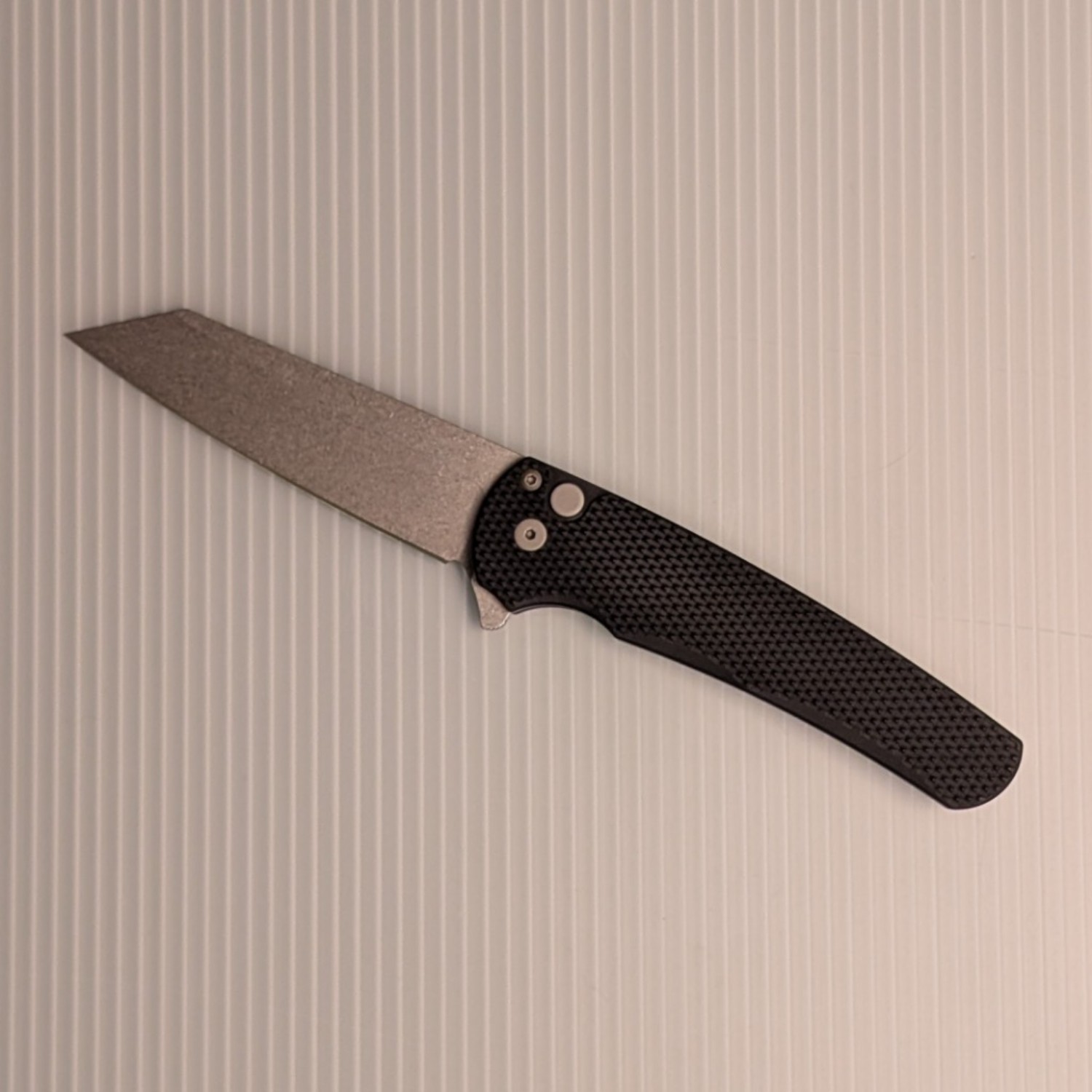 Bladebinge - Pro-Tech Malibu Reverse Tanto Textured Black Aluminum