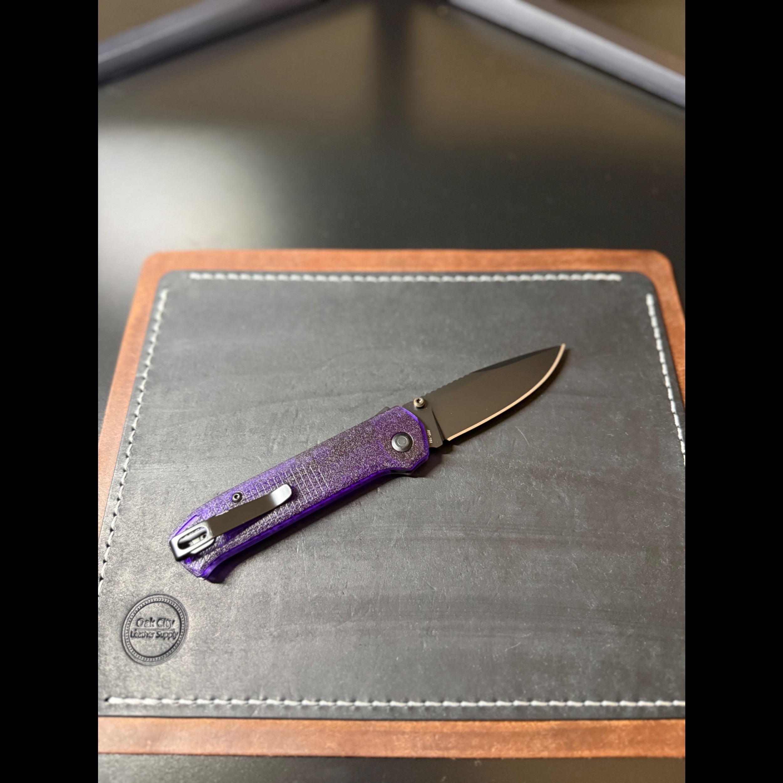 Bladebinge - Flytanium Arcade Lite Shark-Lock Knife Atomic Purple ...