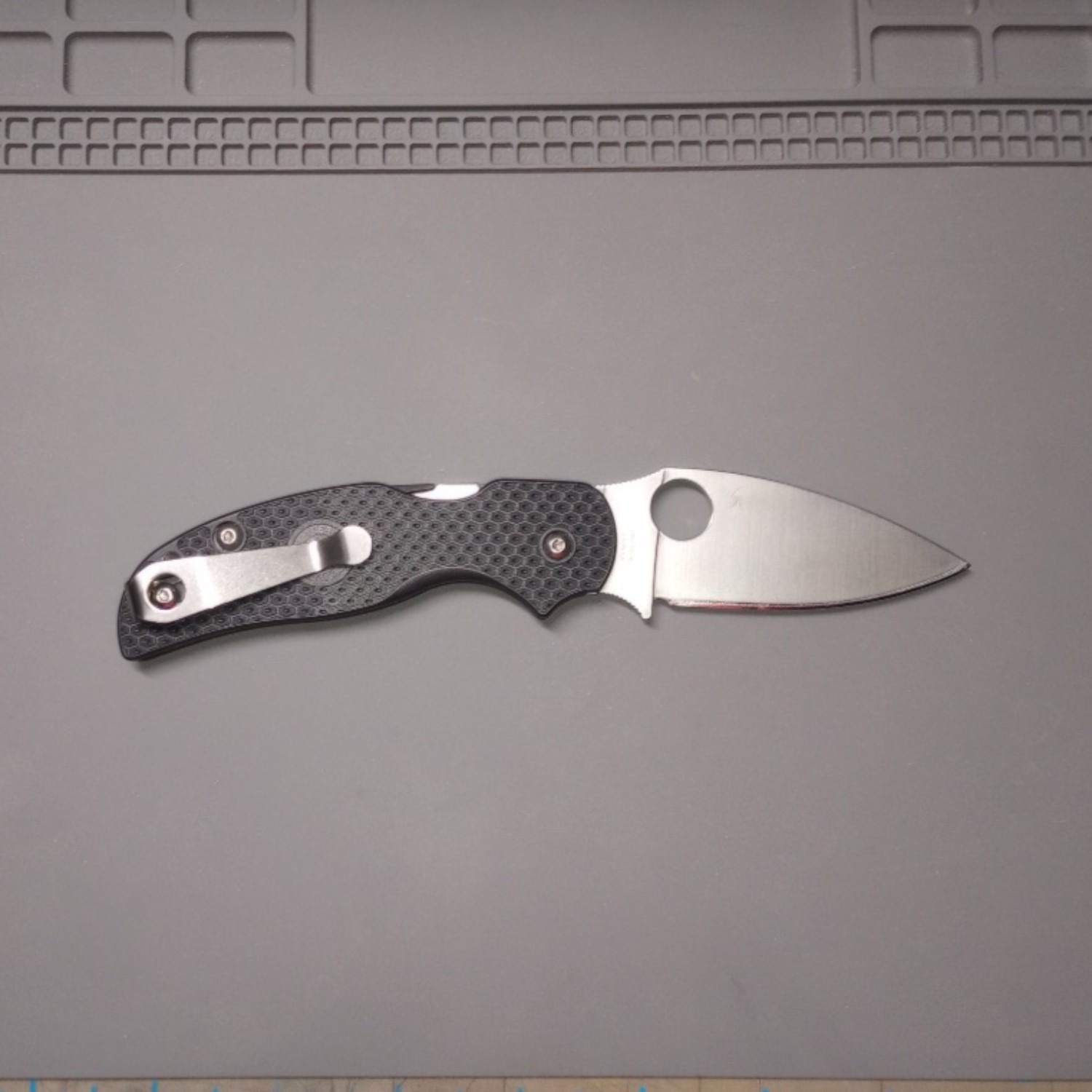 Bladebinge - Spyderco Sage 5 LW S30V