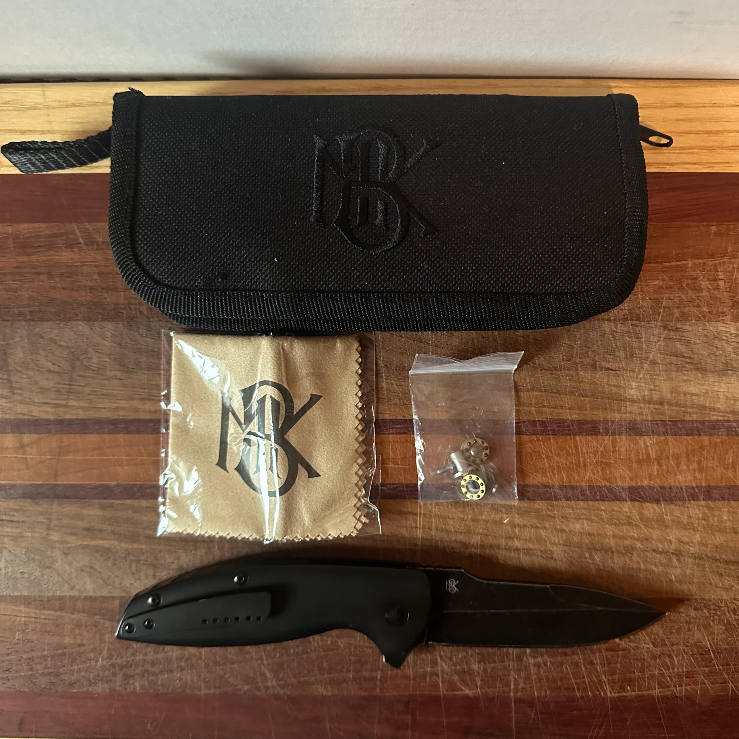 Bladebinge - MBK MONTEREY BAY KNIVES Turbo Peter Carey Design Blacked Out Titanium