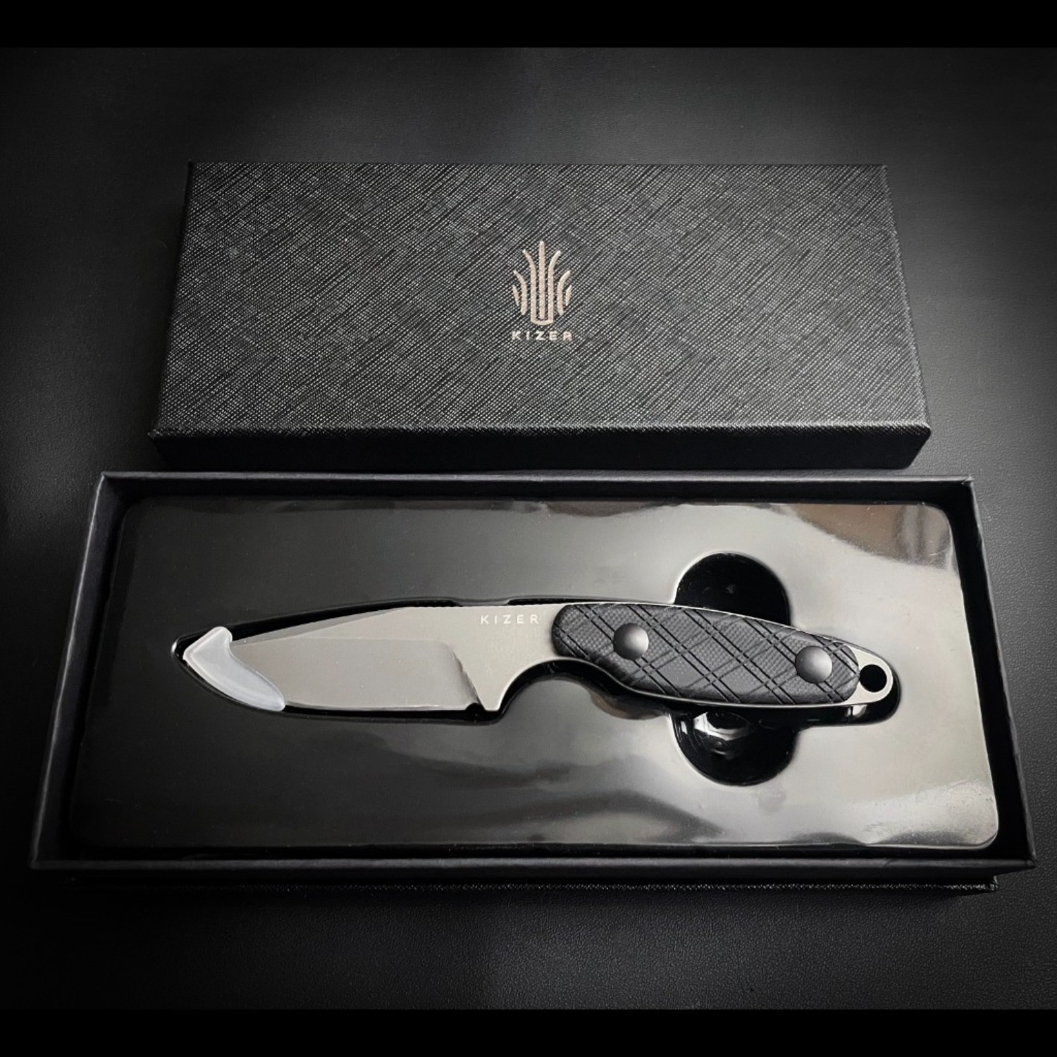 Bladebinge - Kizer Muskrat Clip Point Fixed Knife D2 Blade G10 Handle ...