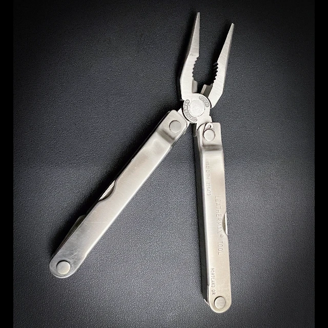 Bladebinge - Vintage LEATHERMAN Multi Tool w/ Sheath - Pliers Leather Case