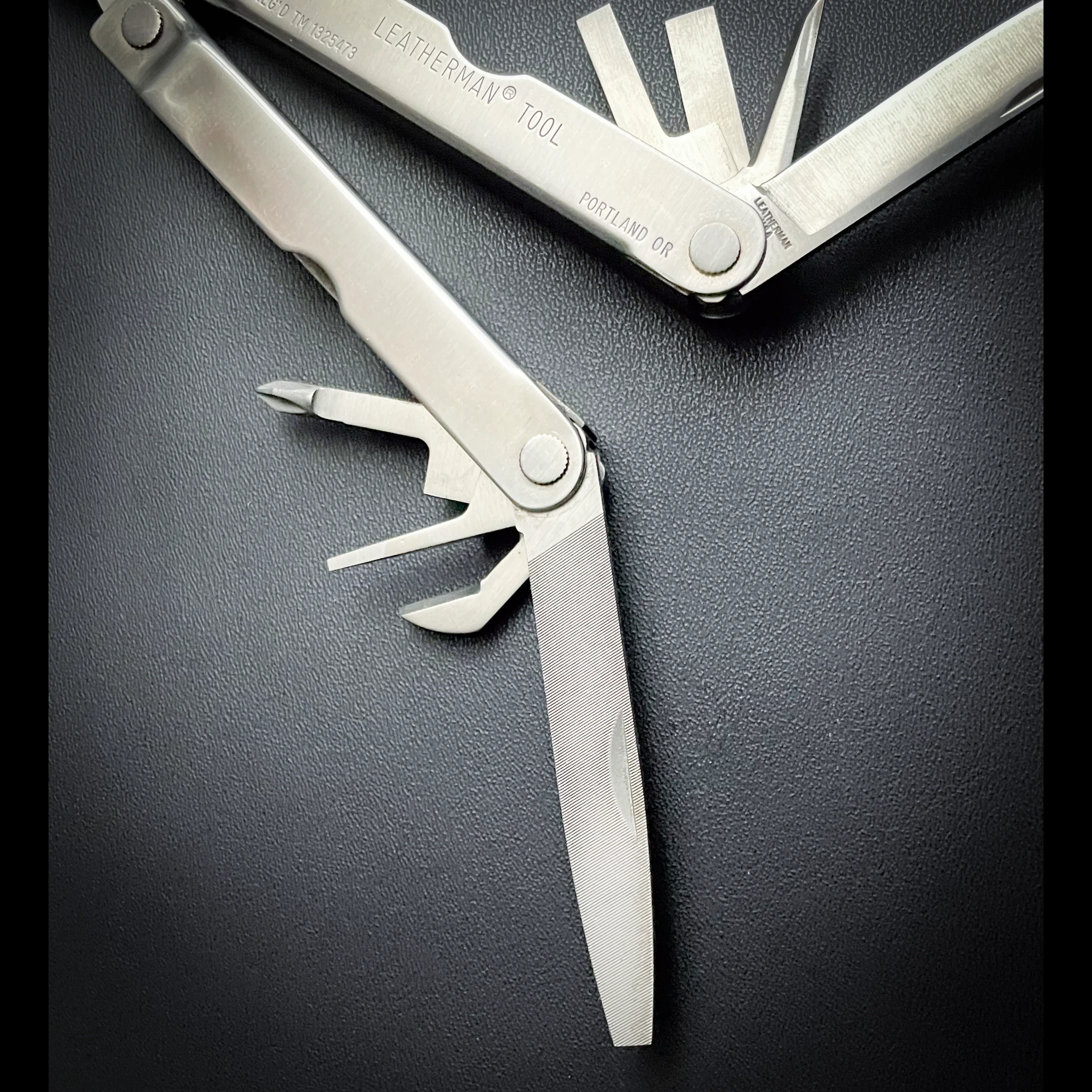 Bladebinge - Vintage LEATHERMAN Multi Tool w/ Sheath - Pliers Leather Case