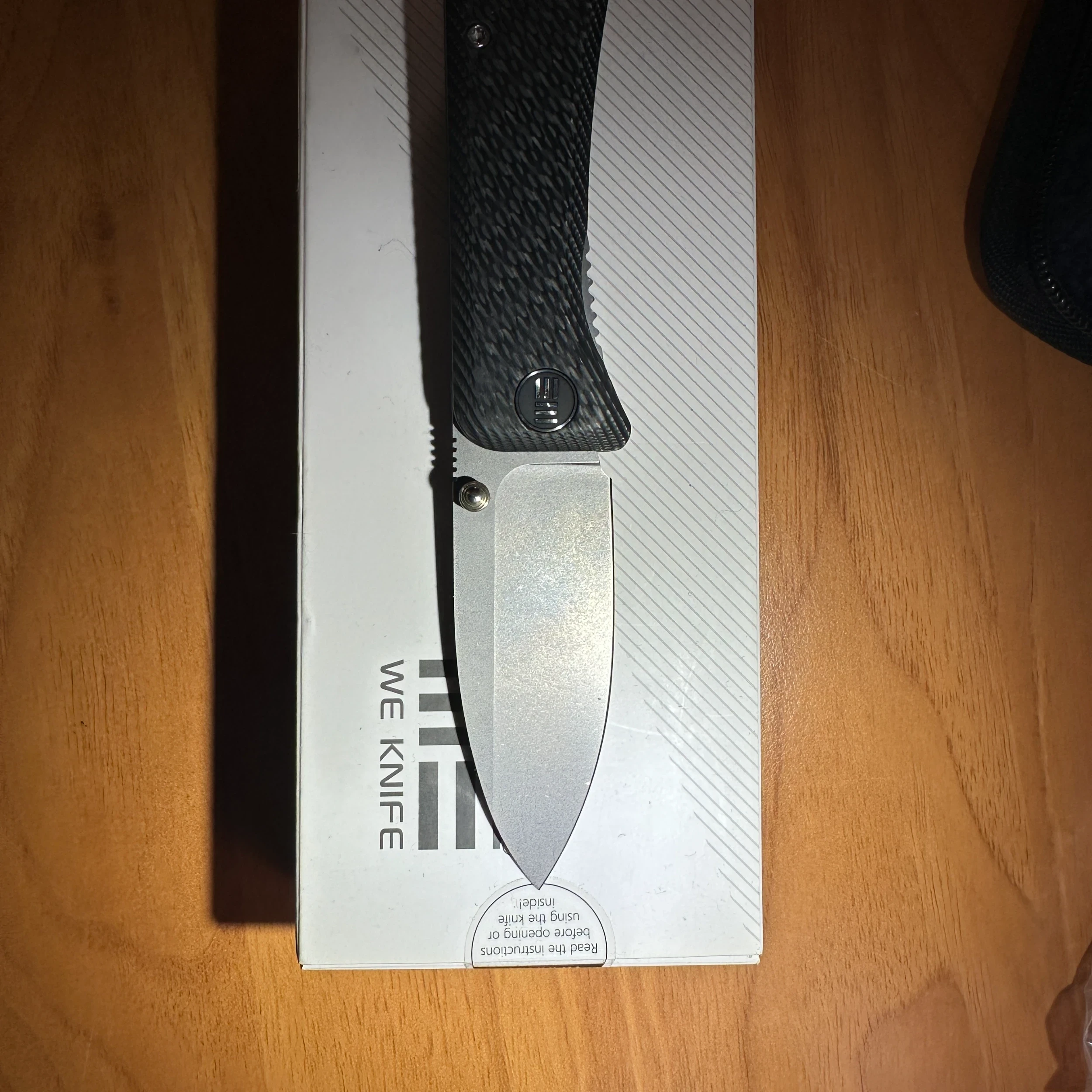 Bladebinge - WE Banter with Unlocked Composites Carbon Fiber Scales