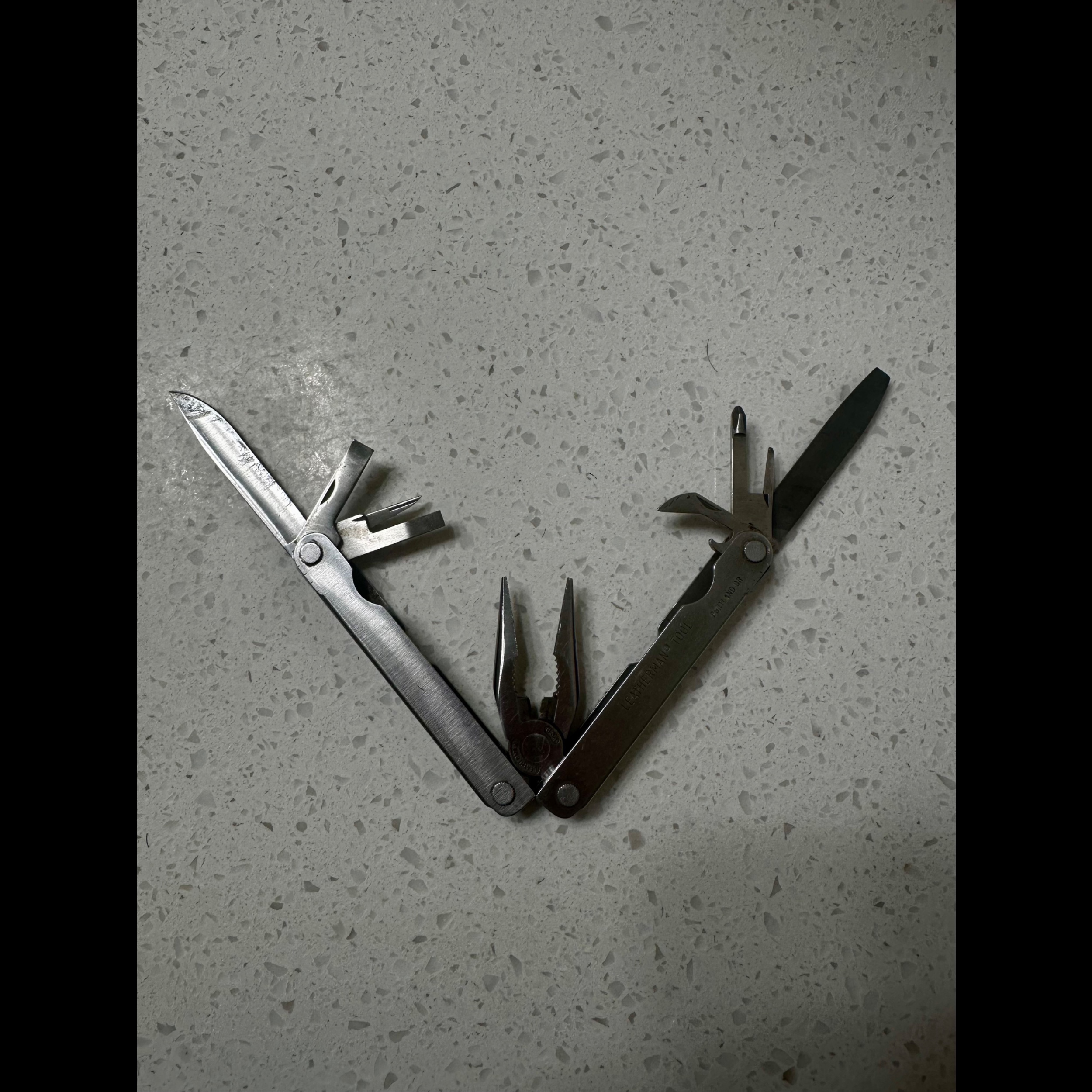 Bladebinge - (Price Drop) OG first production Leatherman