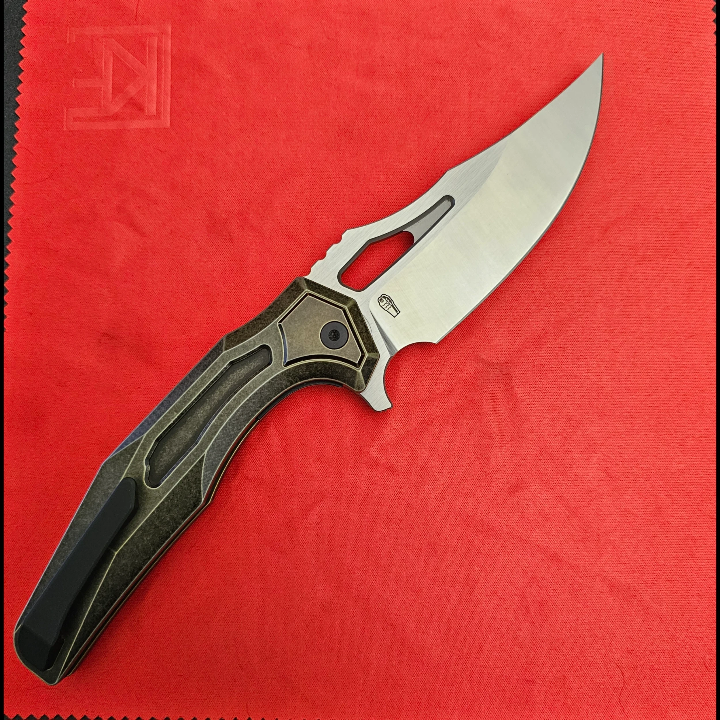 Bladebinge - Arcane Design Crypt