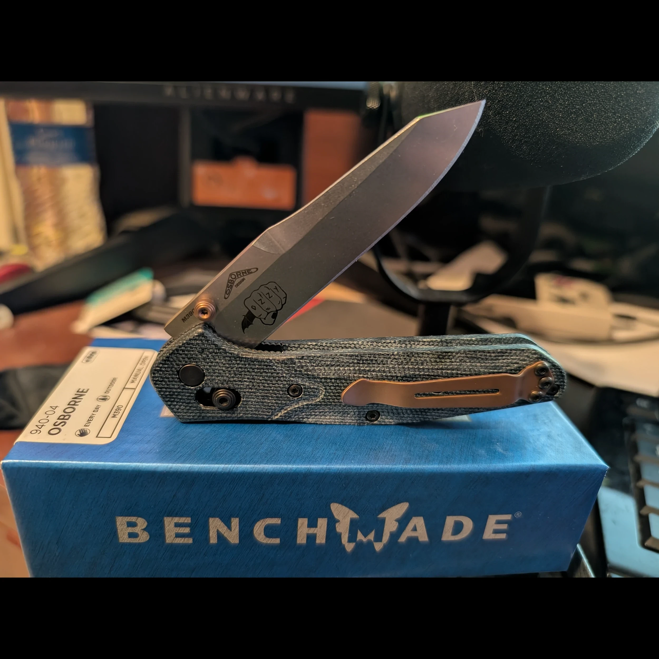 Bladebinge - Benchmade Osborne 940-04 AXIS Lock Knife Denim Micarta (3. ...
