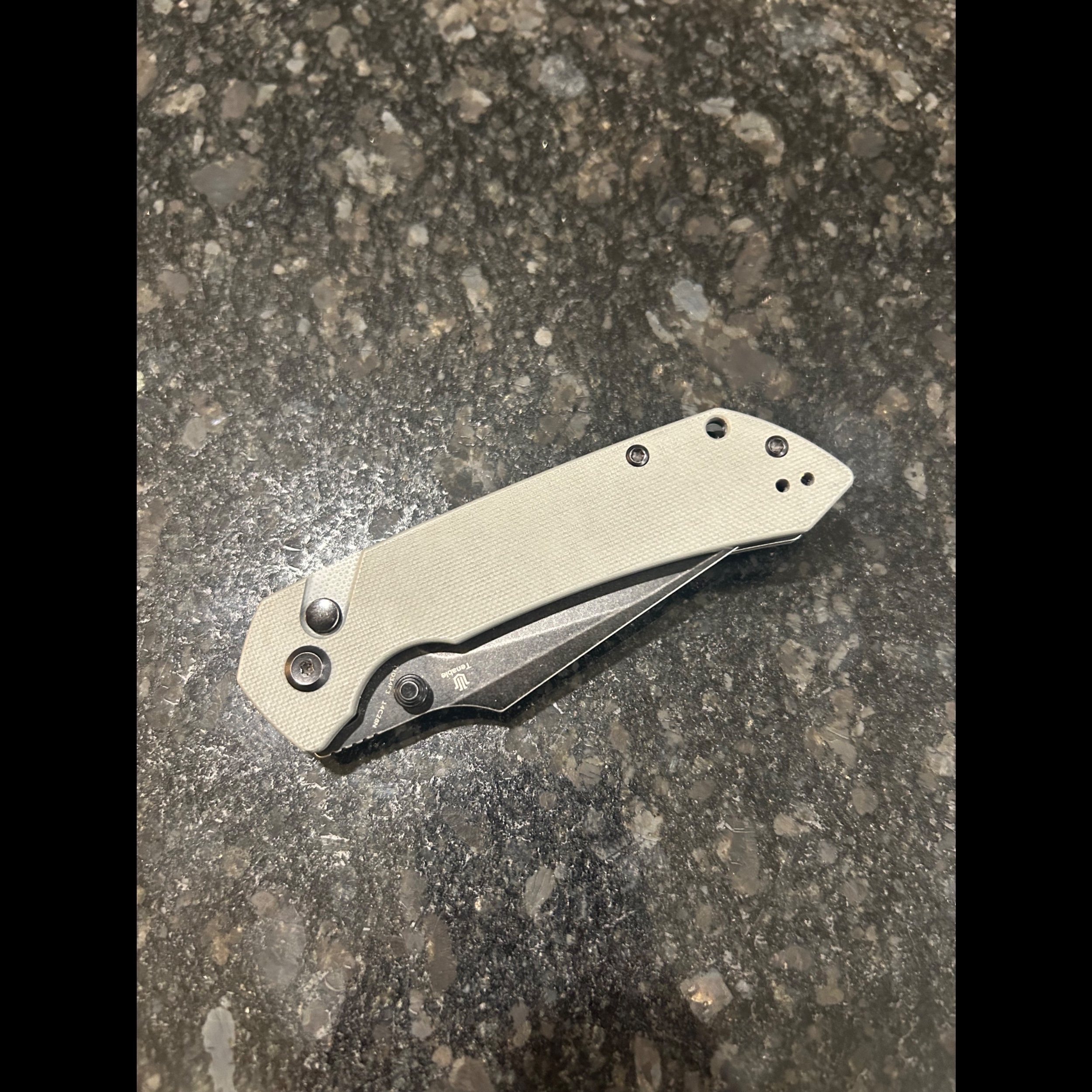 Bladebinge - Tenable Fenrir button lock