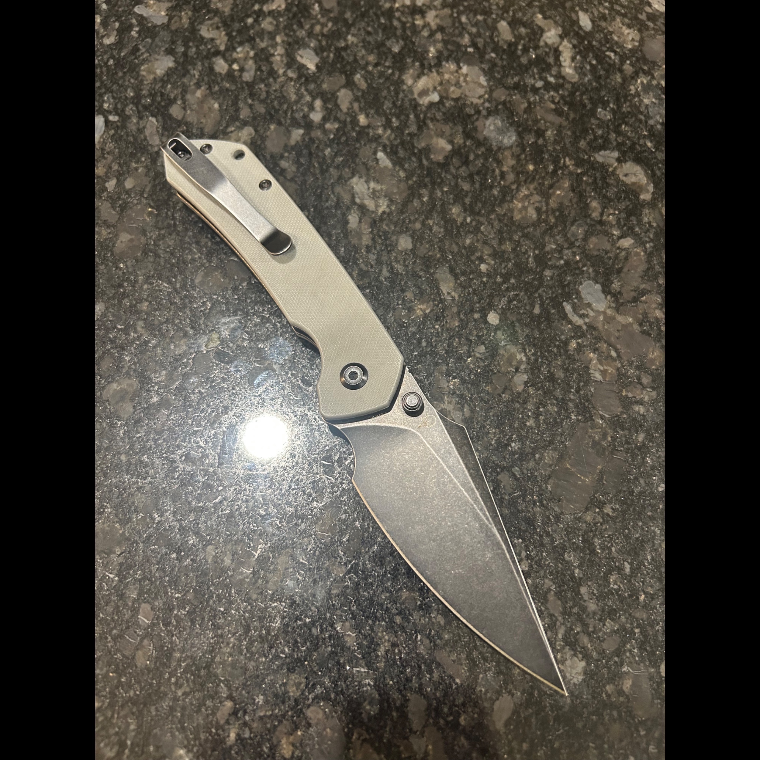 Bladebinge - Tenable Fenrir button lock