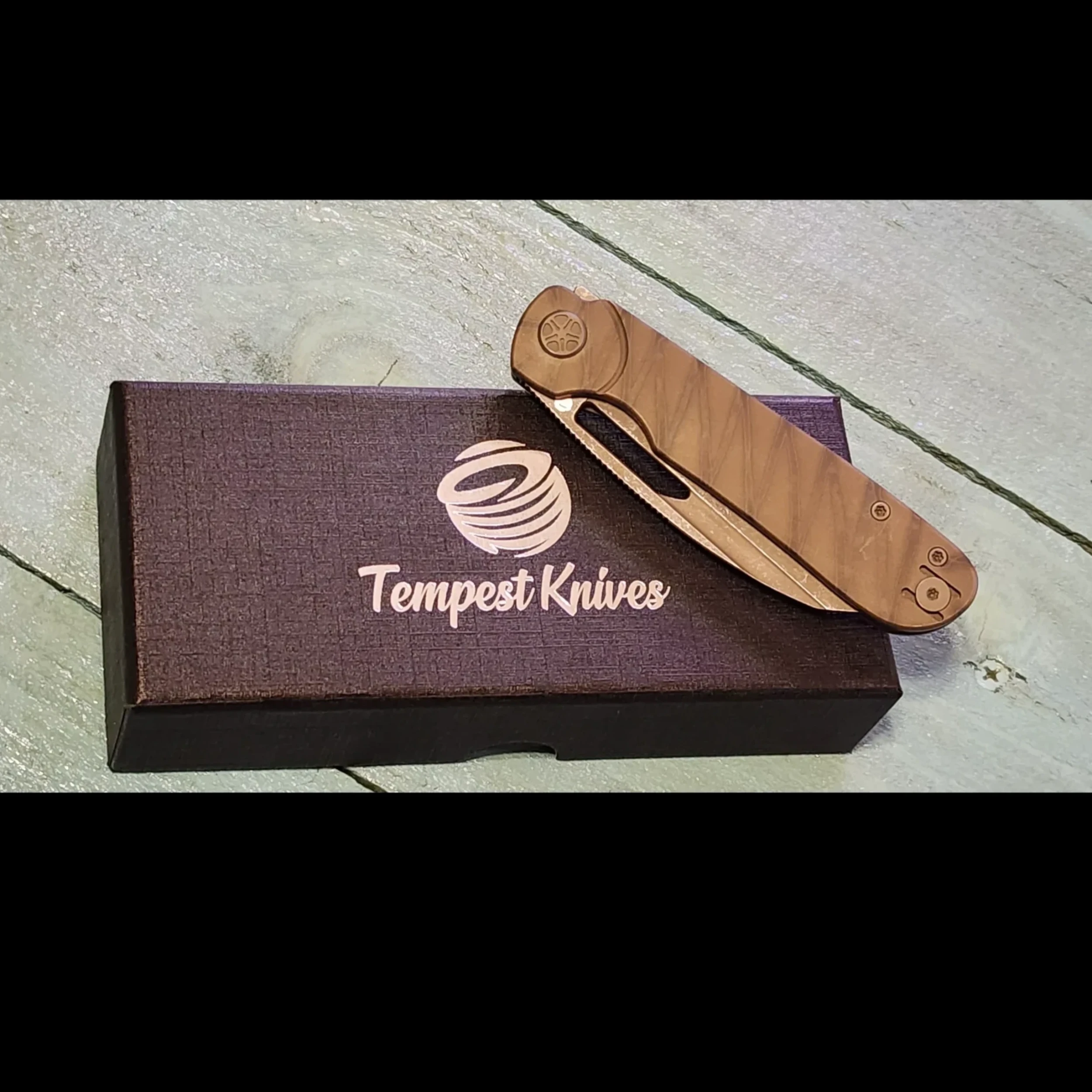 Bladebinge - Tempest Knives Downdraft