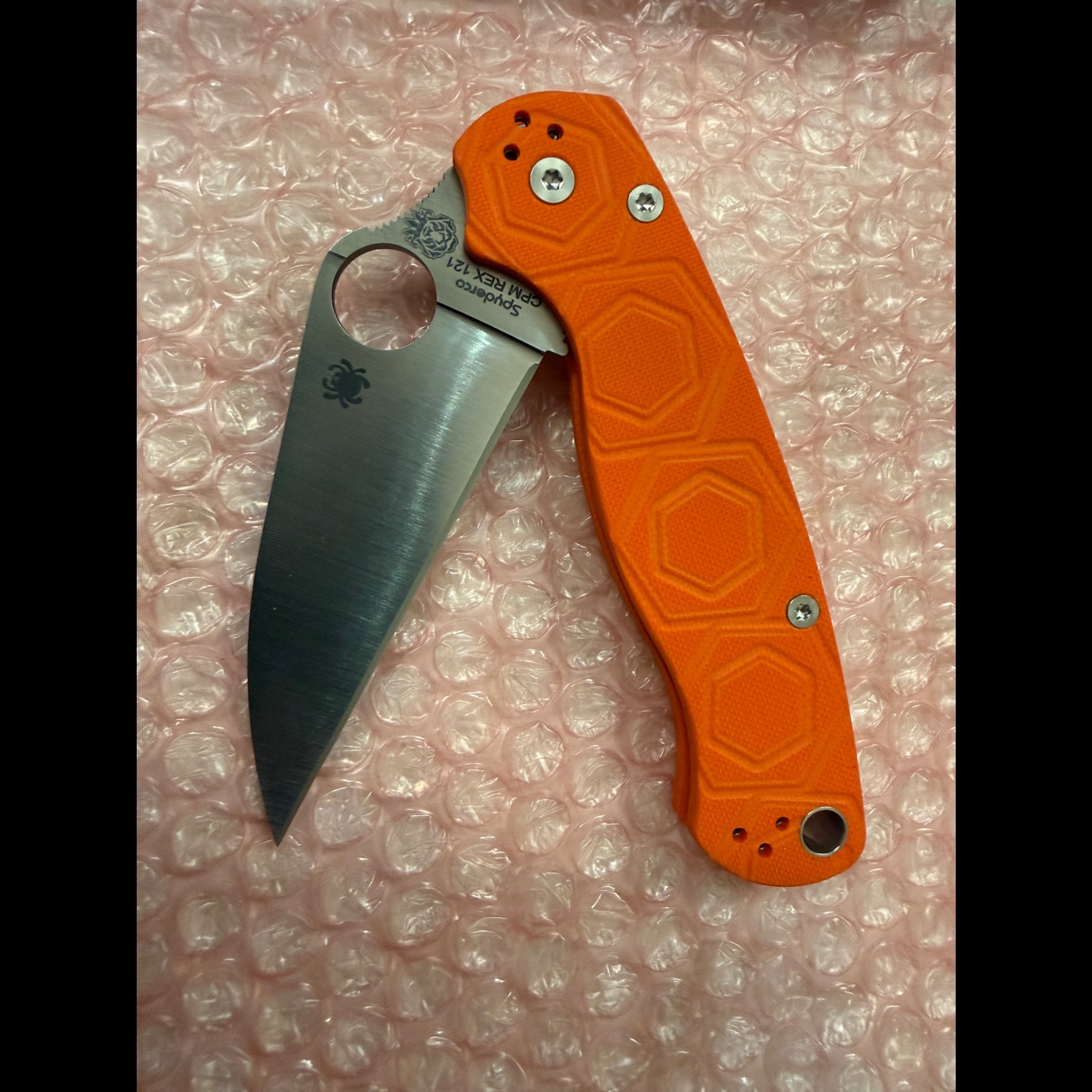 Bladebinge - Spyderco Paramilitary 2 - Cutlery Shoppe Exclusive ...