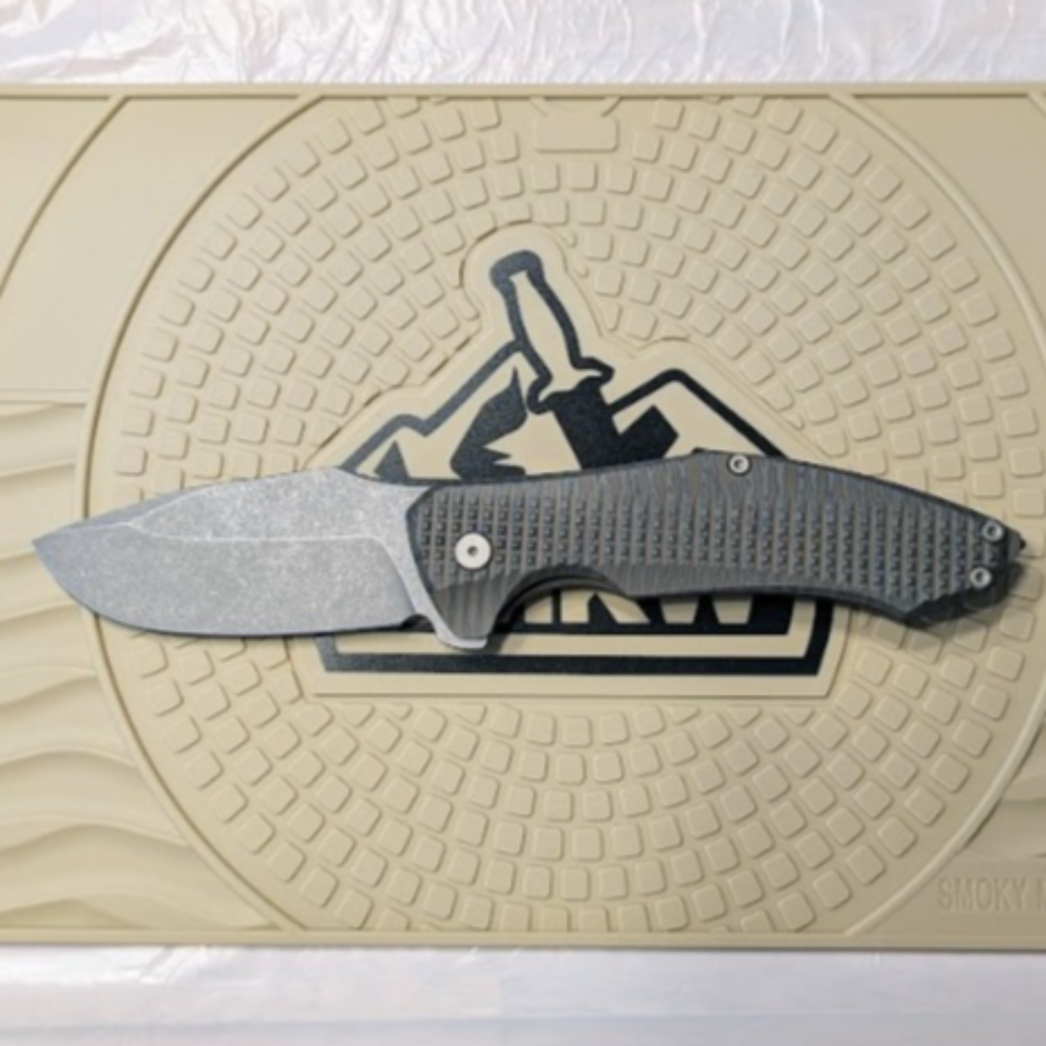 Bladebinge - PMP Alpha Smilodon - Flamed Titanium - Grey Stonewashed Blade