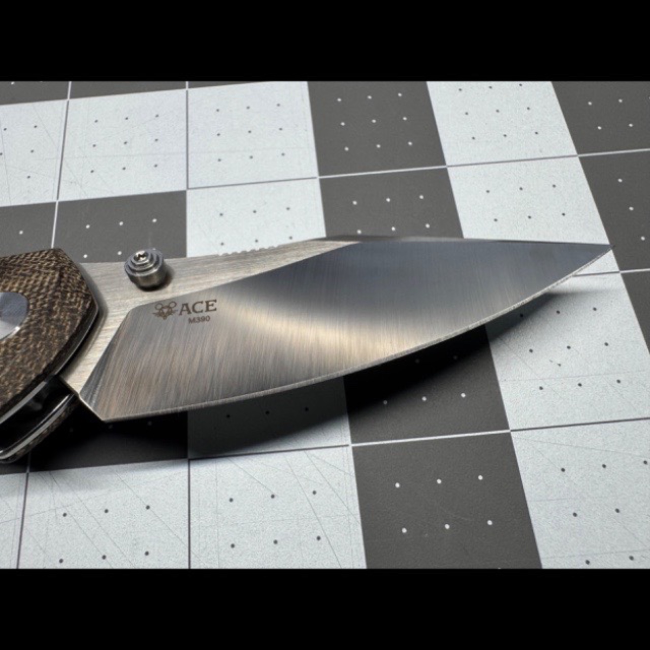 Bladebinge - Giant Mouse Nazca - M390 Blade