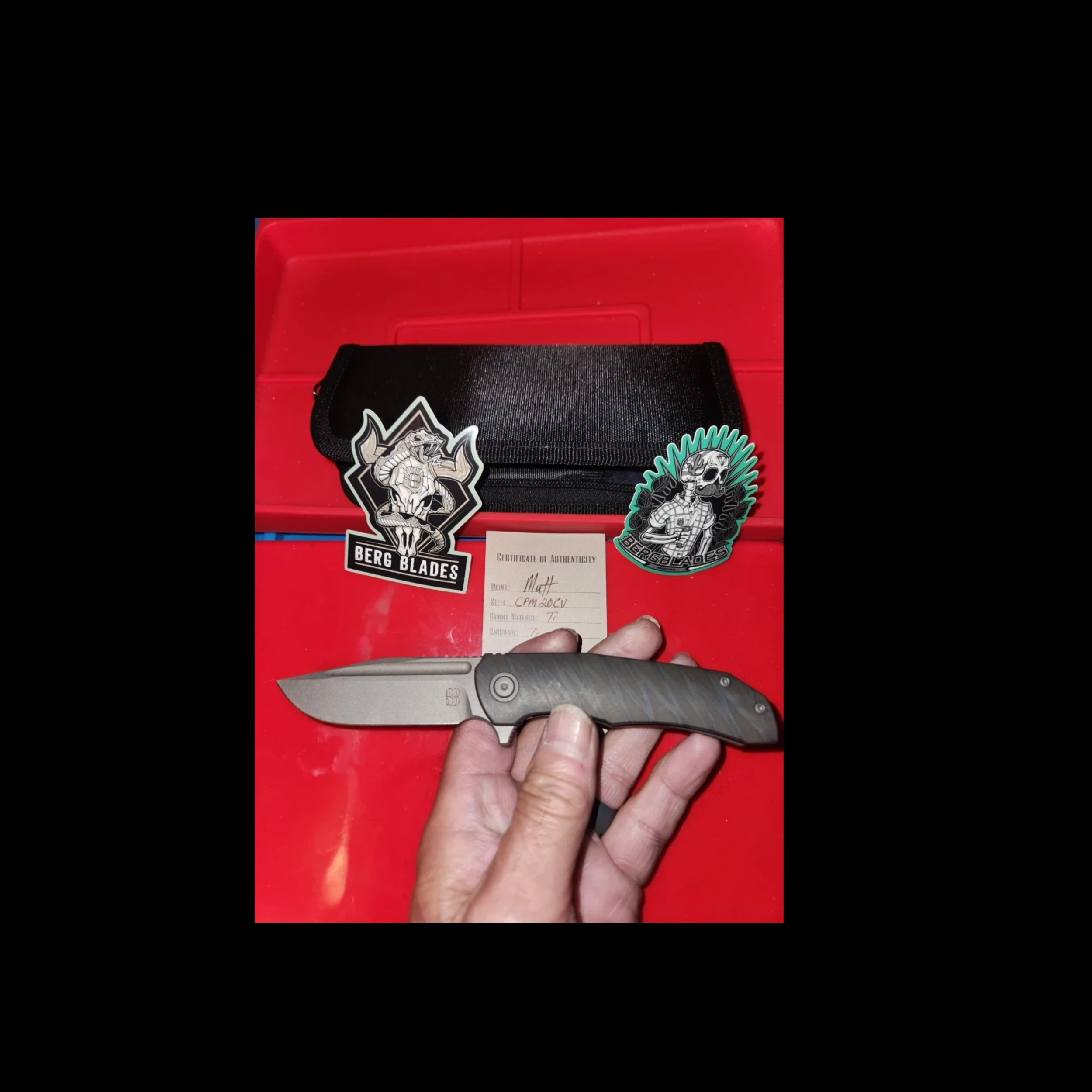 Bladebinge - Berg Blades Iron Mutt #64/90 Tiger Stripped Limited Edition