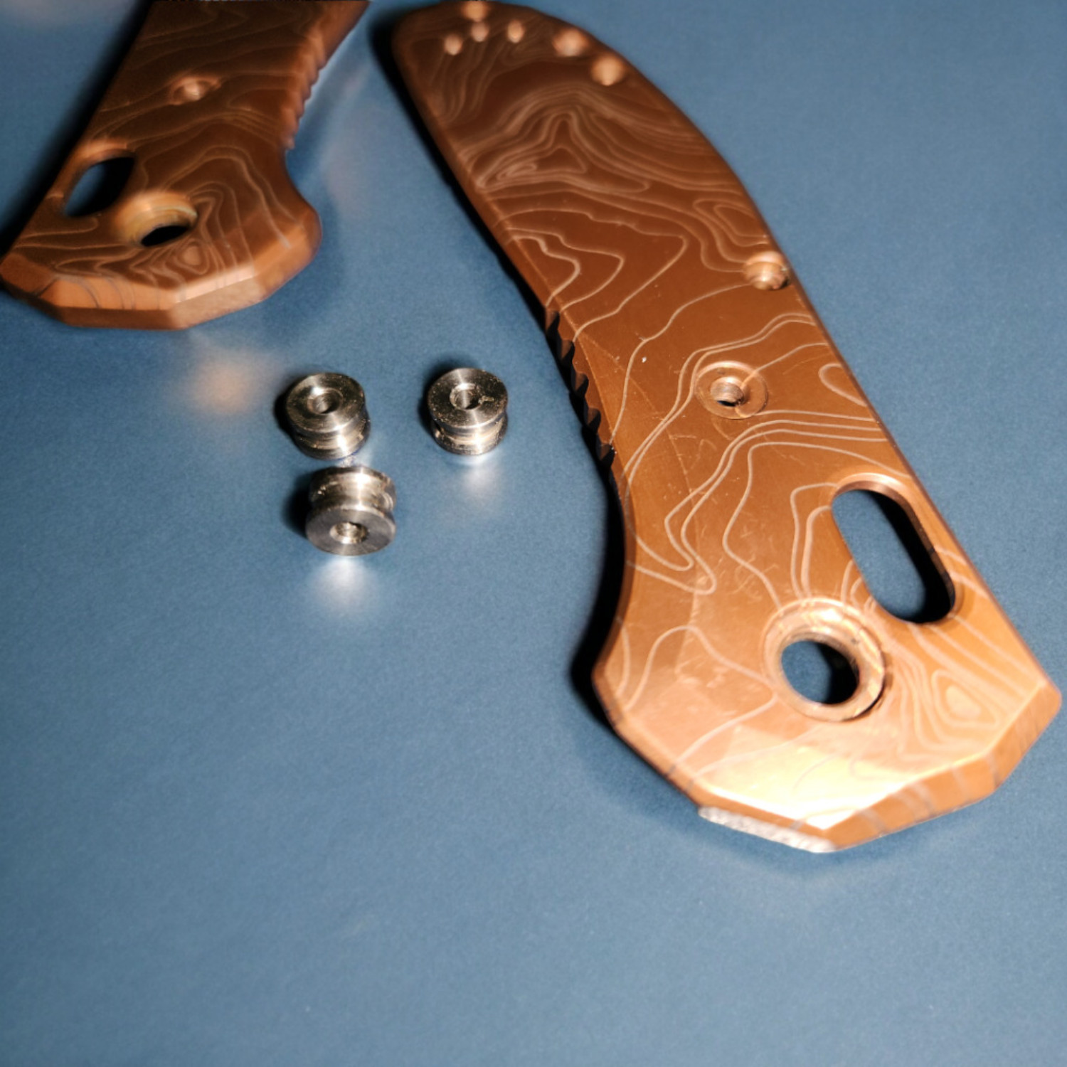 Bladebinge - METON BOSS COPPER TOPO SCALES W/ TITANIUM SPACERS - PREOWNED