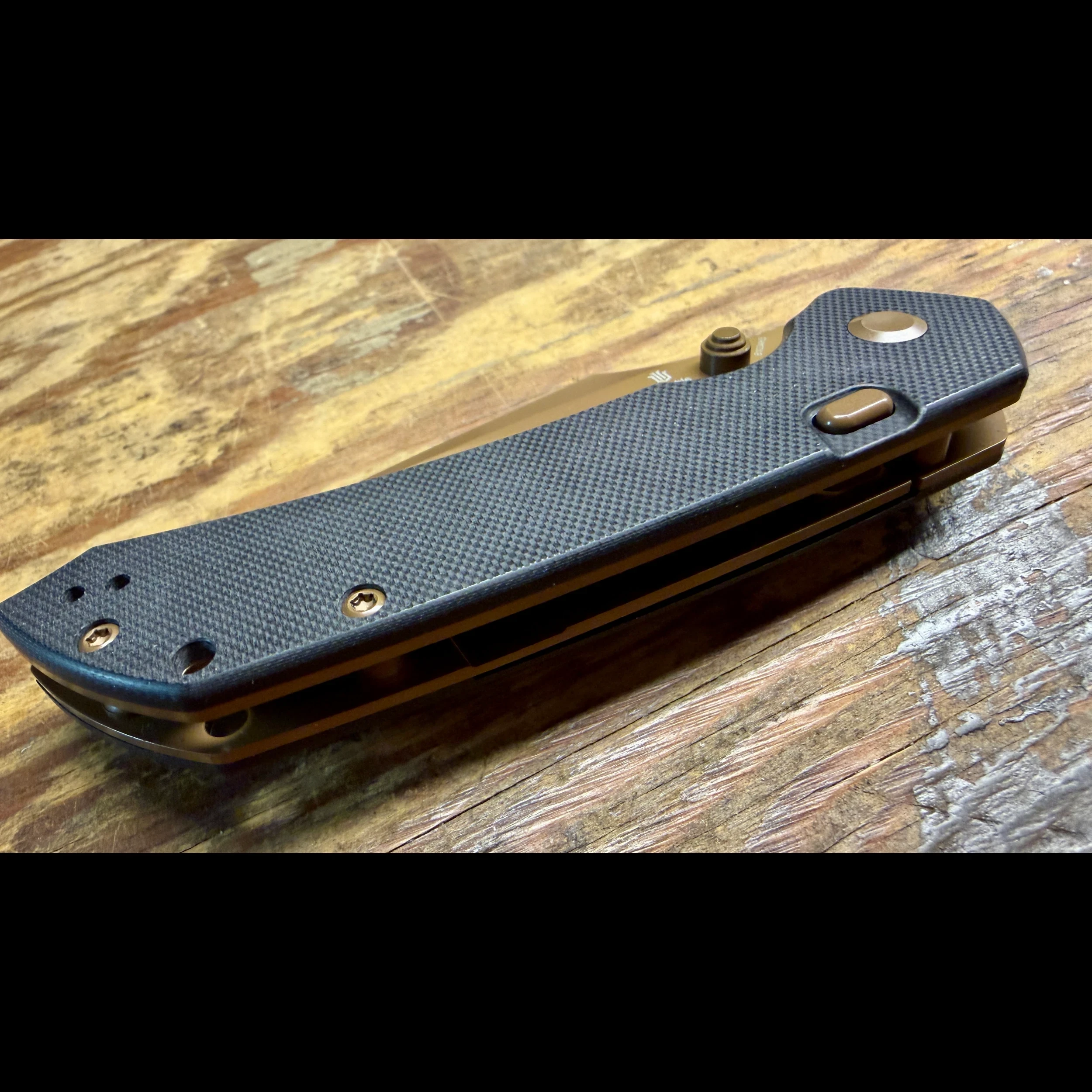 Bladebinge - TENABLE FENRIR Button Lock Knife Black G-10 Rose Gold ...
