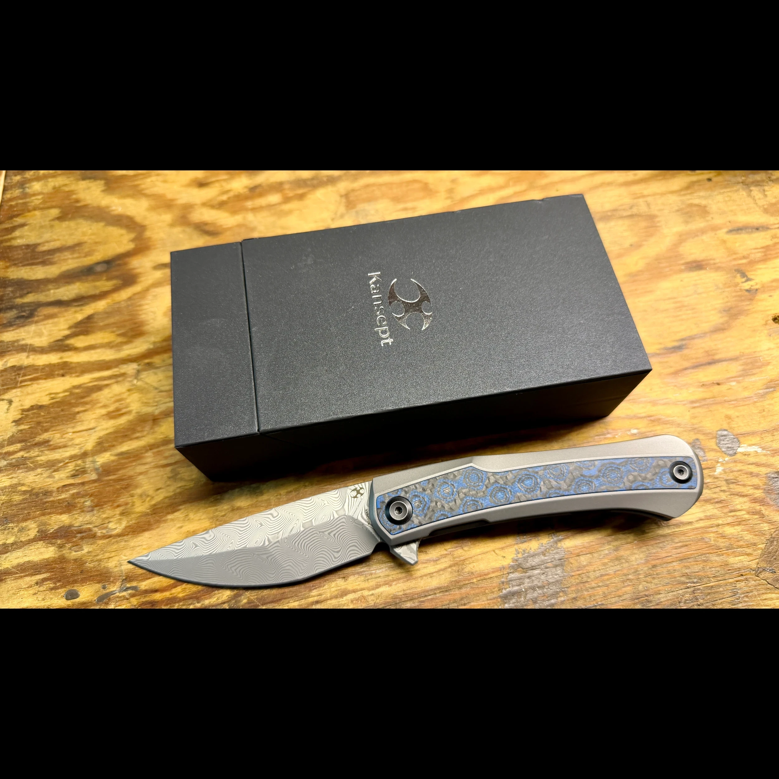 Bladebinge - KANSEPT KRATOS Flipper Knife Titanium + Blue Rose Pattern ...
