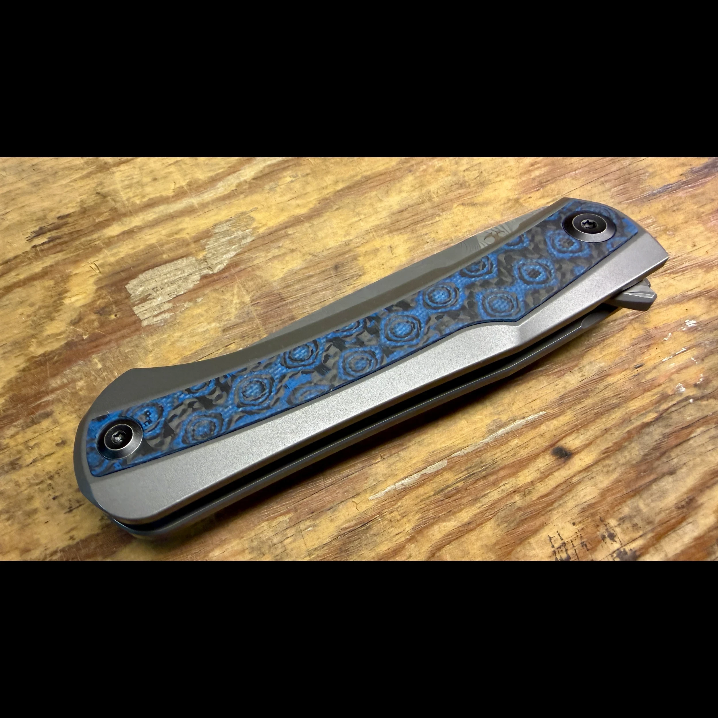 Bladebinge - KANSEPT KRATOS Flipper Knife Titanium + Blue Rose Pattern ...