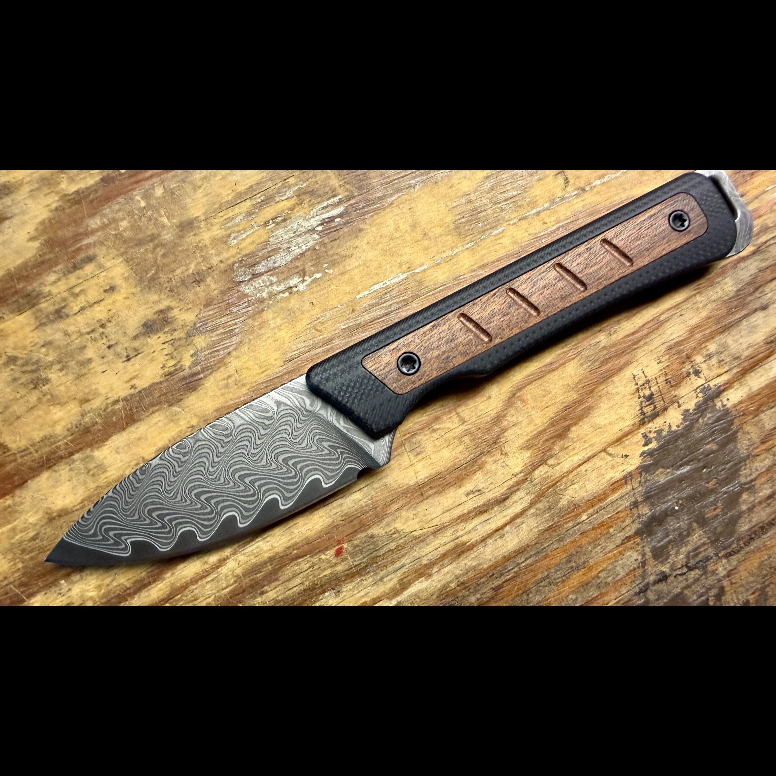 Bladebinge - KIZER WHISKEY JACK Fixed Blade Black G-10/Mkuruti Wood ...