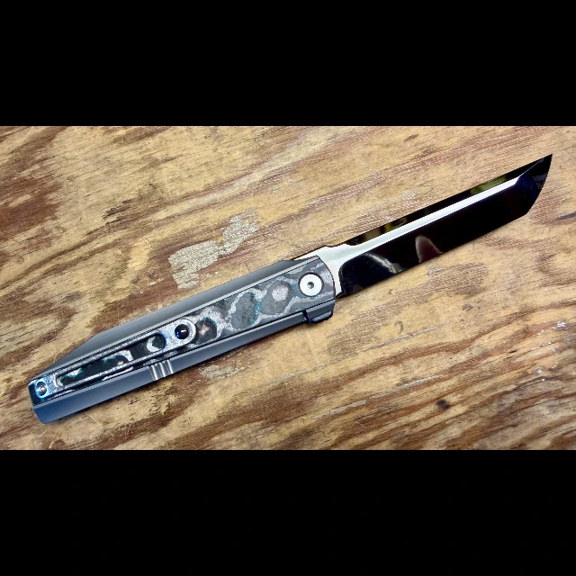 Bladebinge - TUYA/D-ROCKET Design COLAB: THE ODESSA. Titanium handle w ...