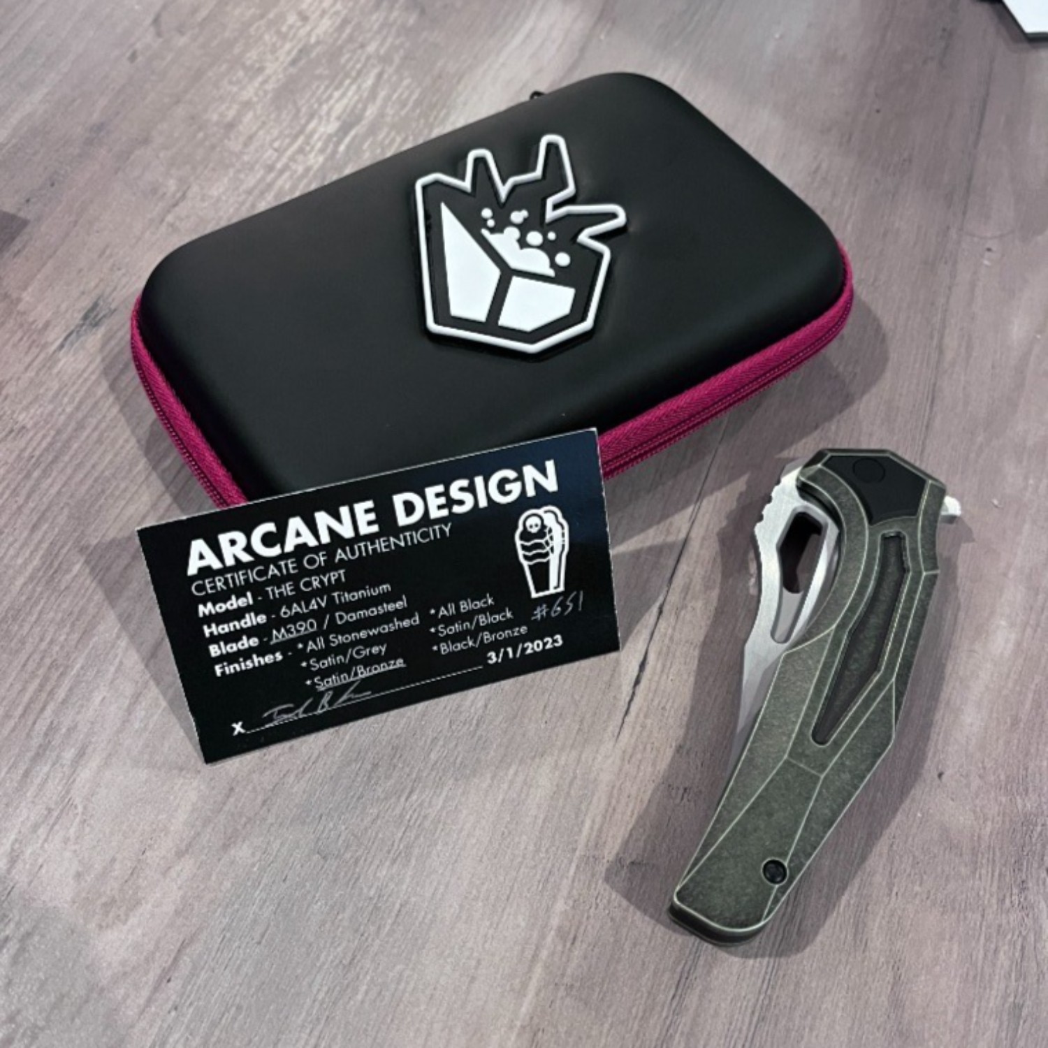 Bladebinge - Arcane Design Crypt (Satin/Bronze) M390 Titanium