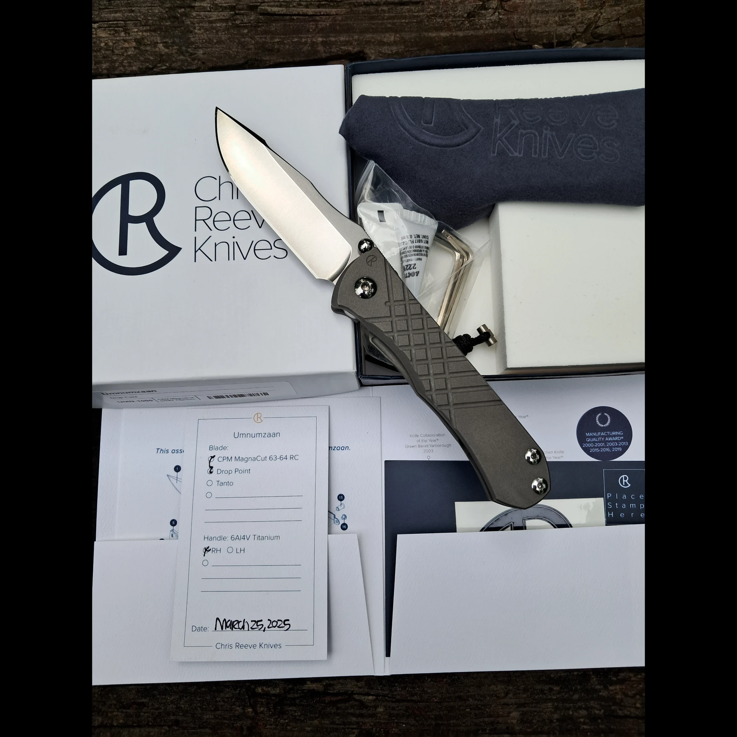 Bladebinge - Chris Reeve Knives Umnumzaan Magnacut